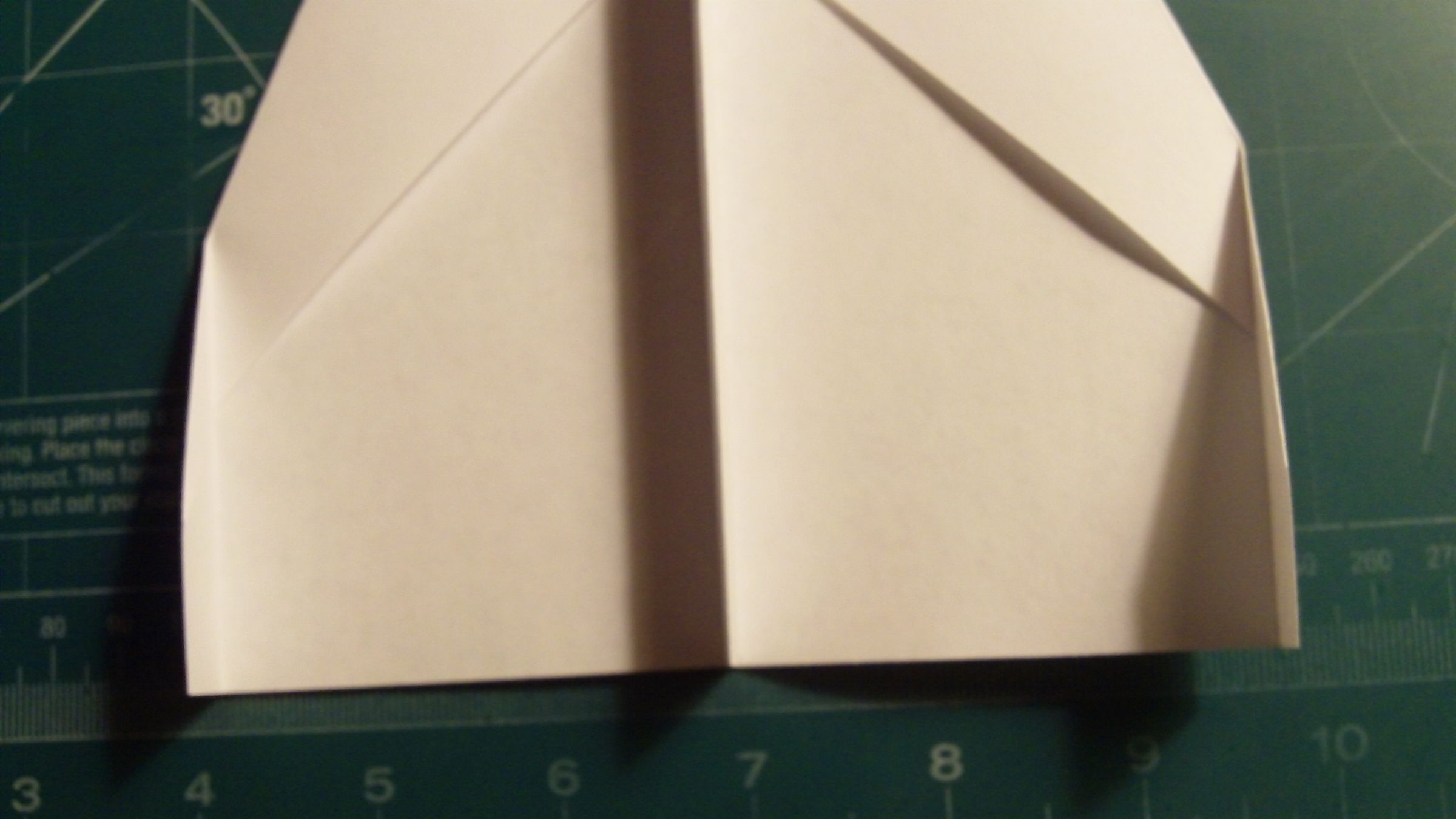 How to Make the Dagger Paper Airplane : 6 Steps - Instructables