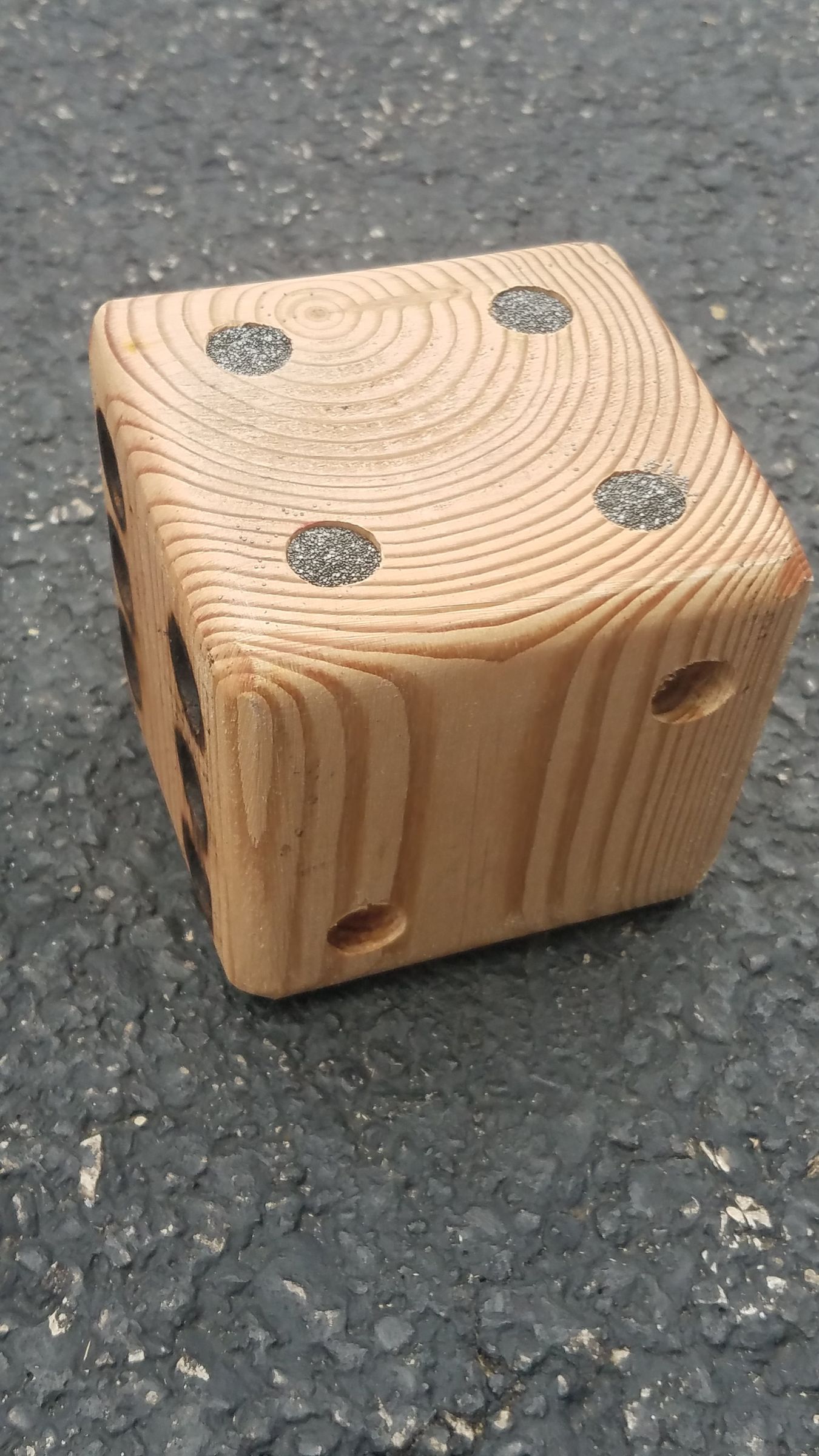 Cowboy Dice : 4 Steps - Instructables