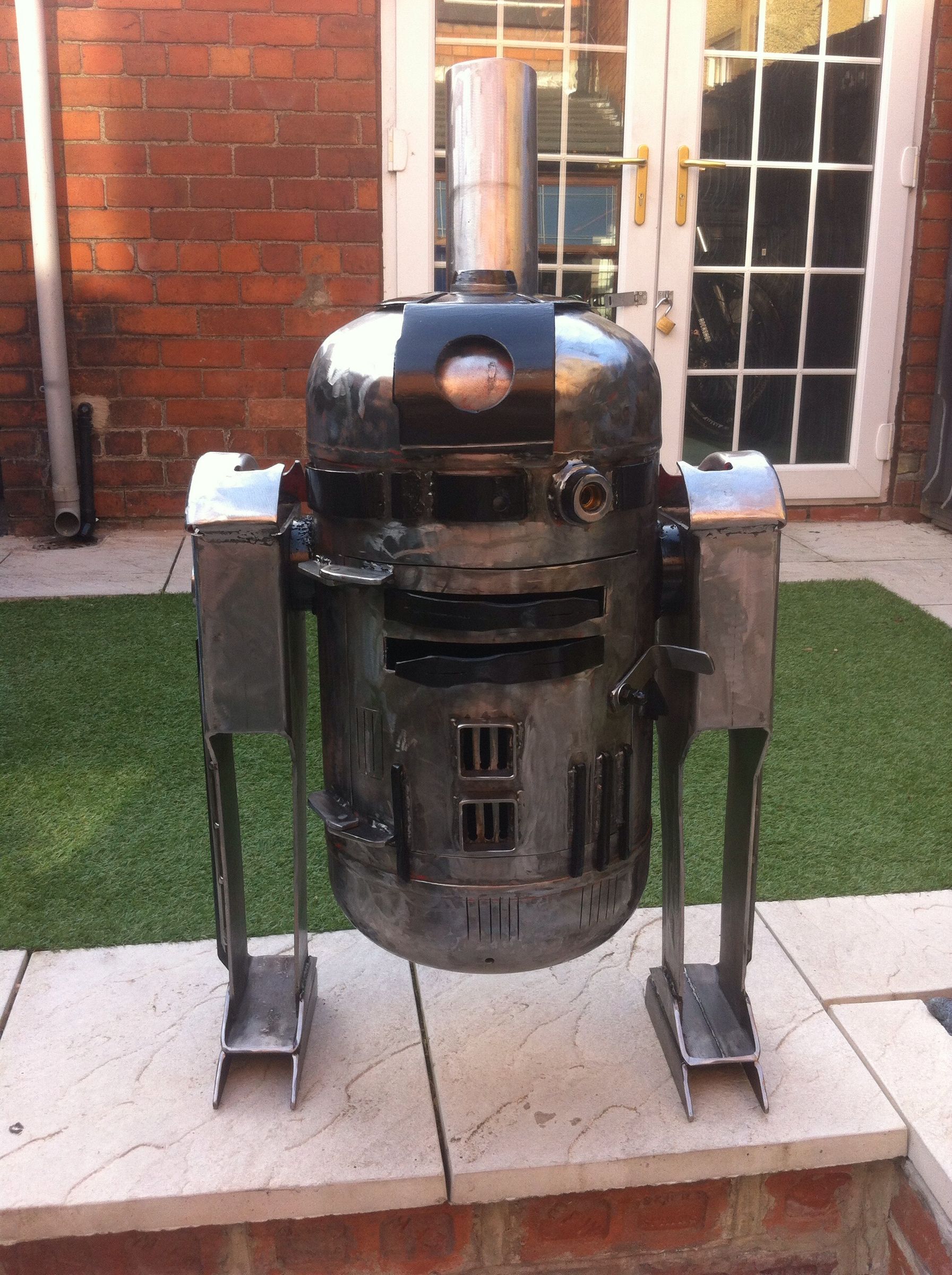 R2D2 Style Wood / Log Burner : 11 Steps (with Pictures) - Instructables