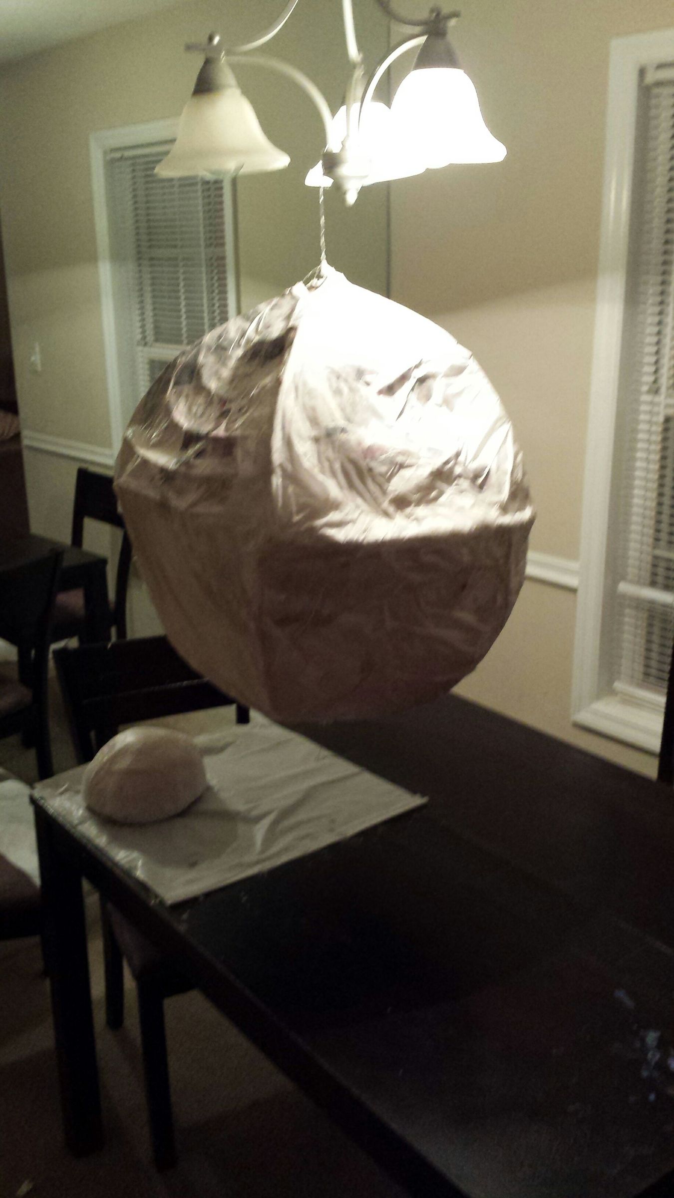 BB-8 Pinata DIY : 9 Steps (with Pictures) - Instructables