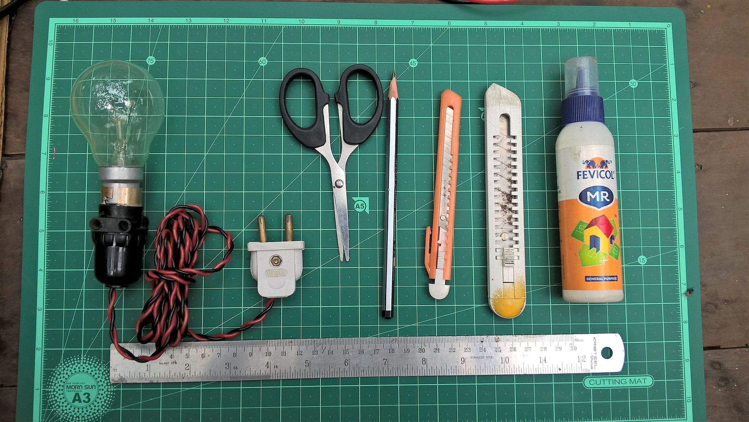 DIY Cardboard Lamp : 8 Steps (with Pictures) - Instructables