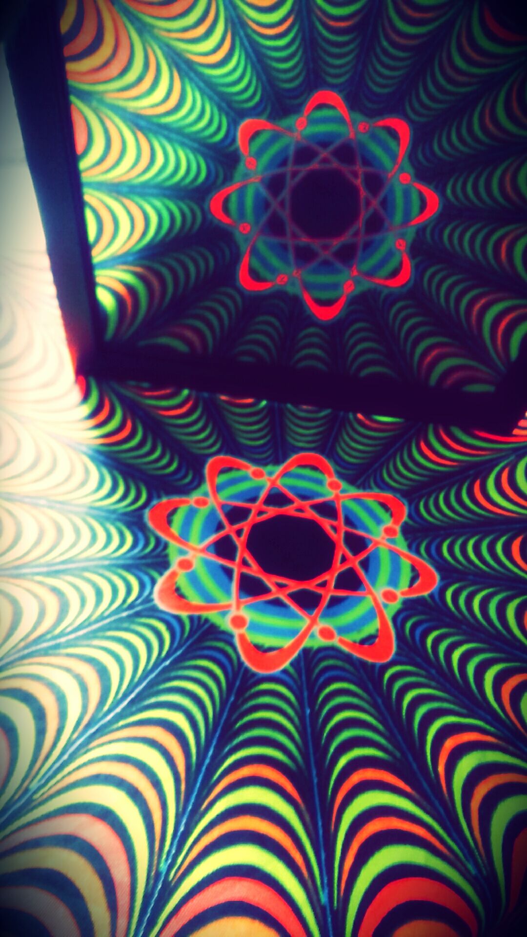 Infinity Mirror UV String Art : 4 Steps (with Pictures) - Instructables