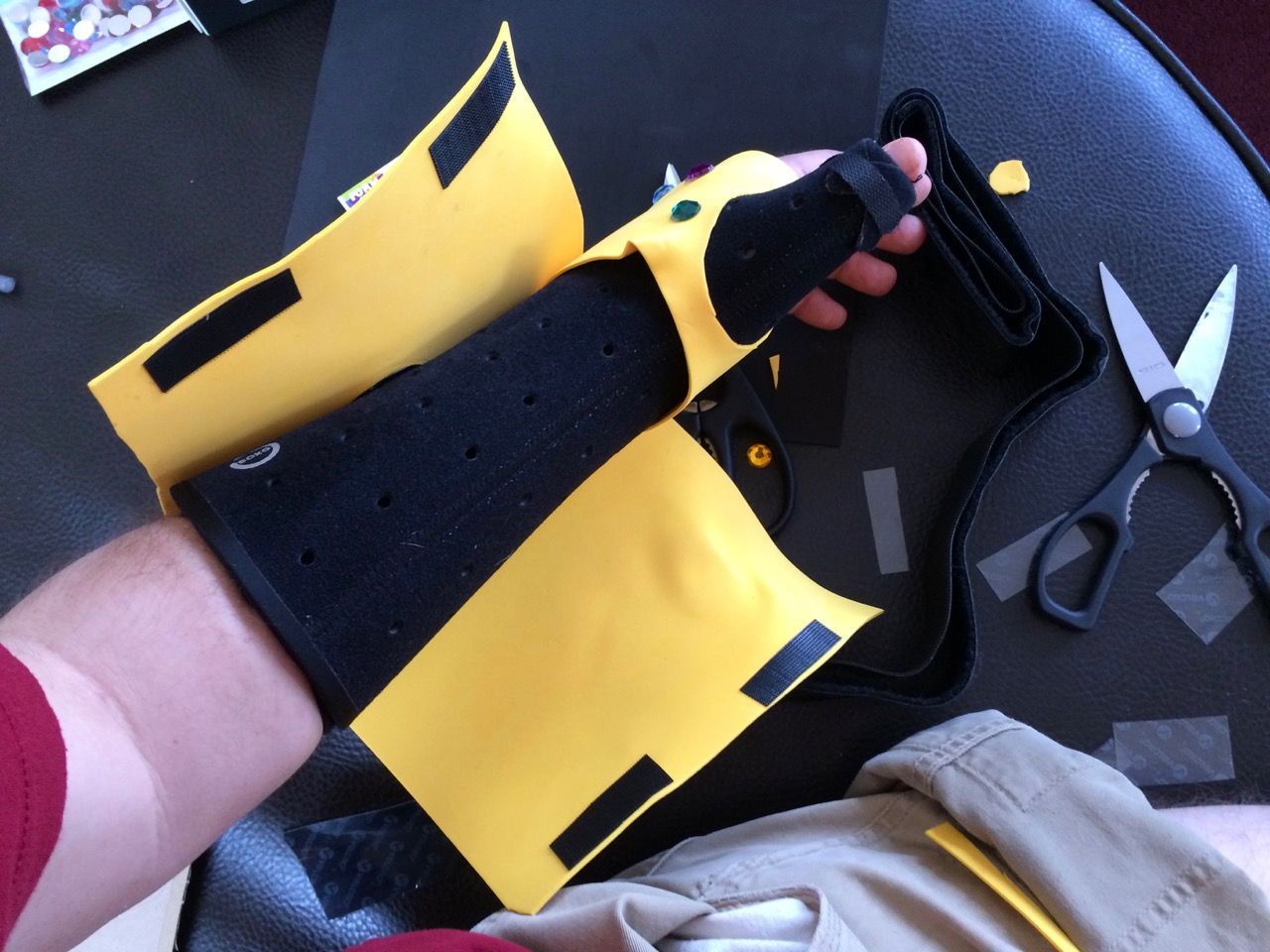 Infinity Gauntlet Cast Cover (Light-up) : 5 Steps (with Pictures ...
