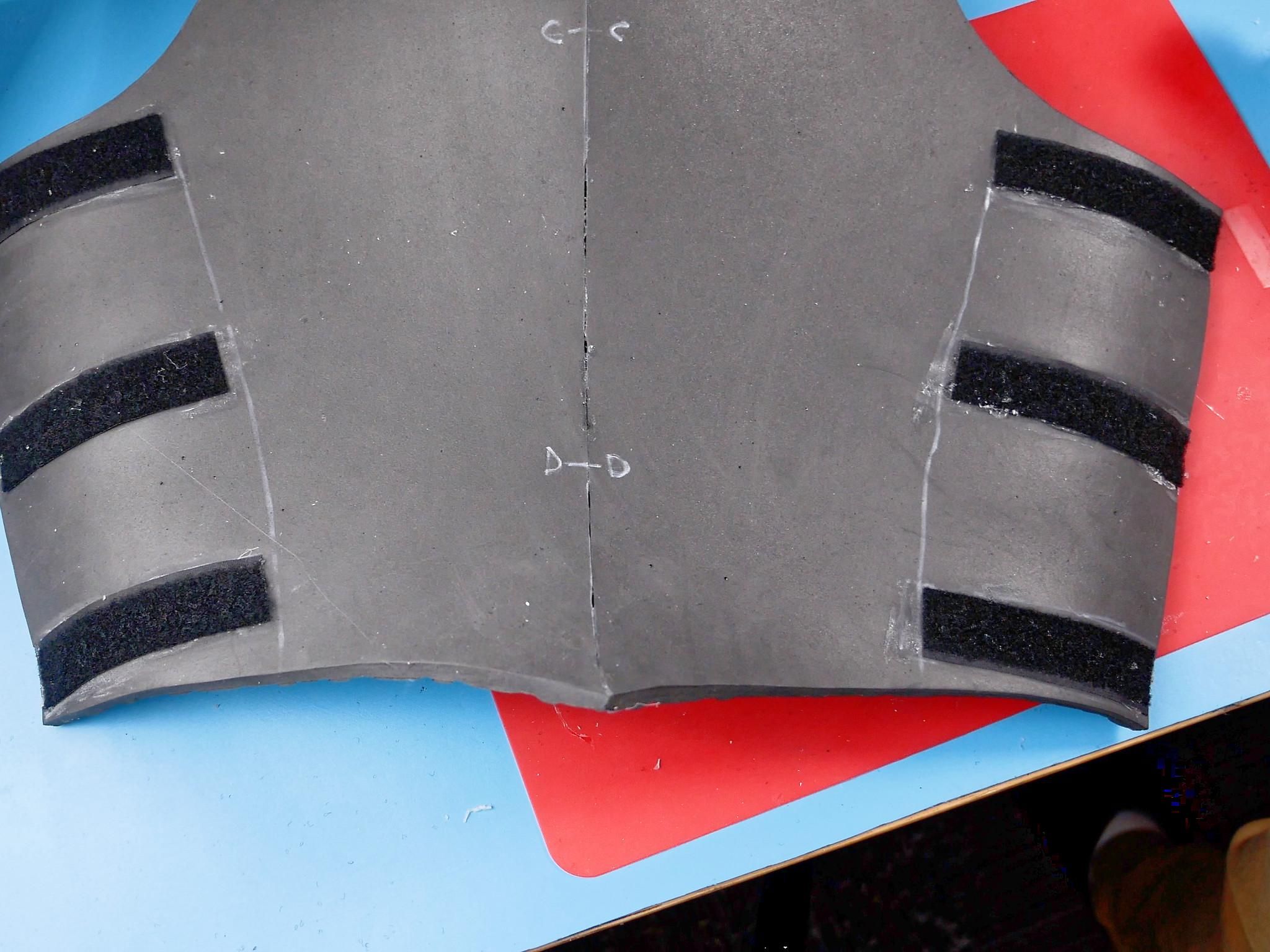 Make Knight Armor From a Floormat and Hot Glue! : 35 Steps (with ...