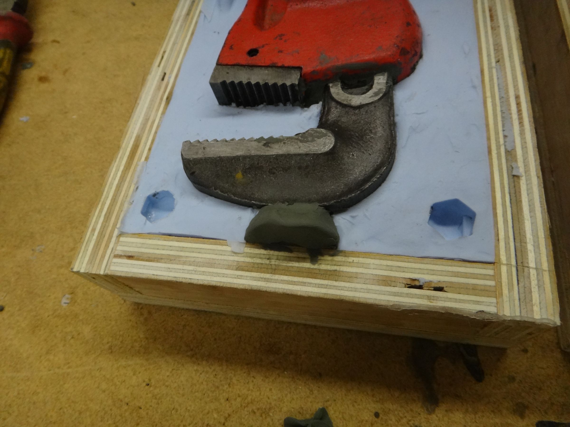 Silicone Box Mold for Prop Making : 12 Steps (with Pictures ...