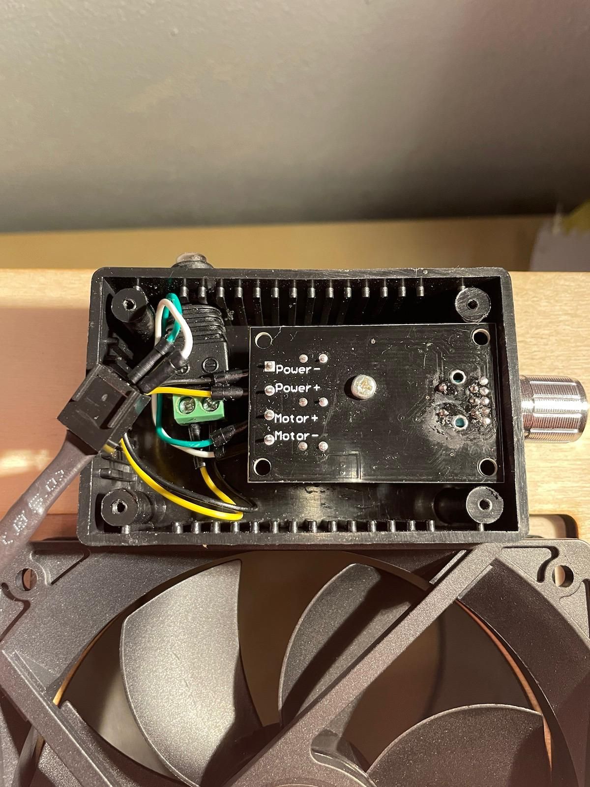 Adjustable Room Air Filter System for Different Sizes of Cylindrical ...