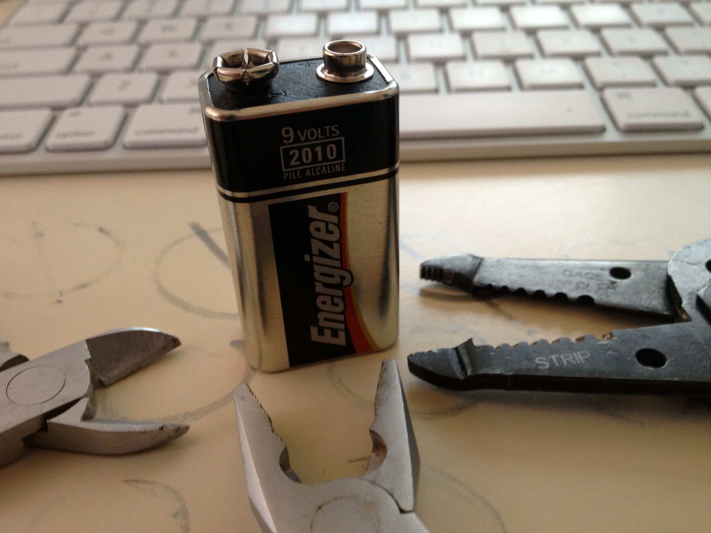 DIY 9V Battery Clip (with Pictures) - Instructables