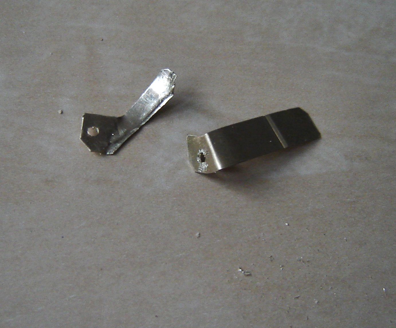 How to Make Small Battery Holders : 10 Steps (with Pictures ...