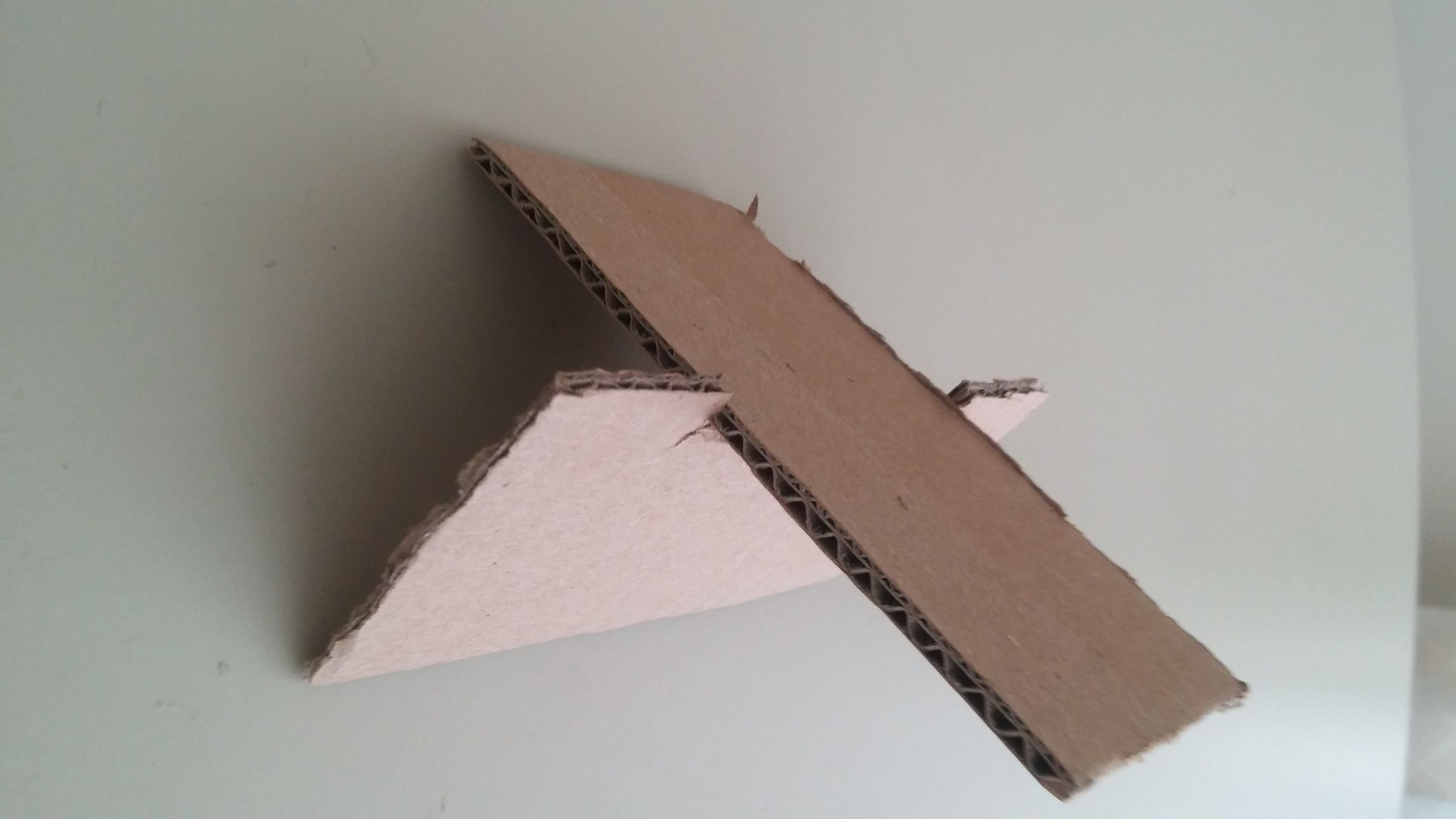Simple, But Elegant Cardboard Phone Stand : 5 Steps - Instructables
