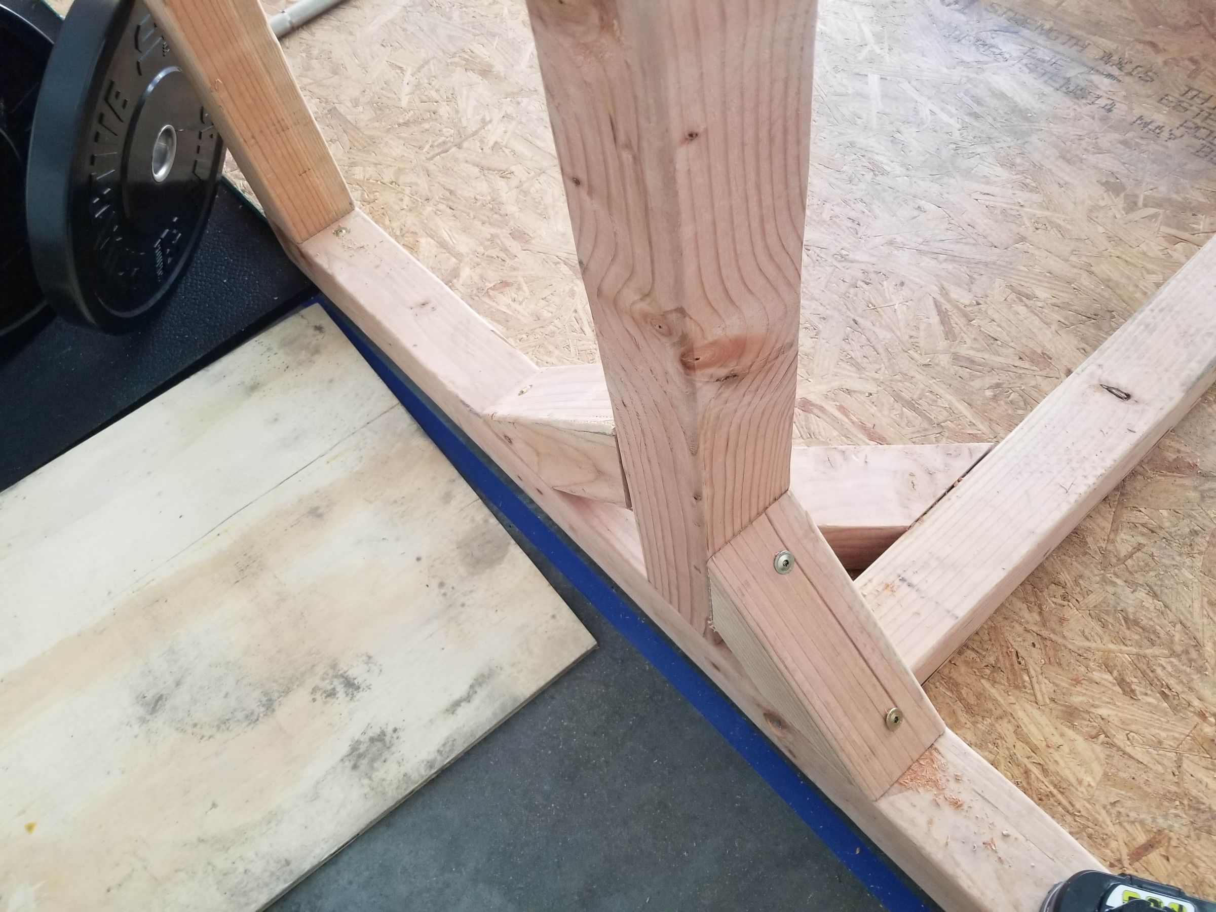 DIY Squat Rack / Pull-Up Bar : 7 Steps - Instructables