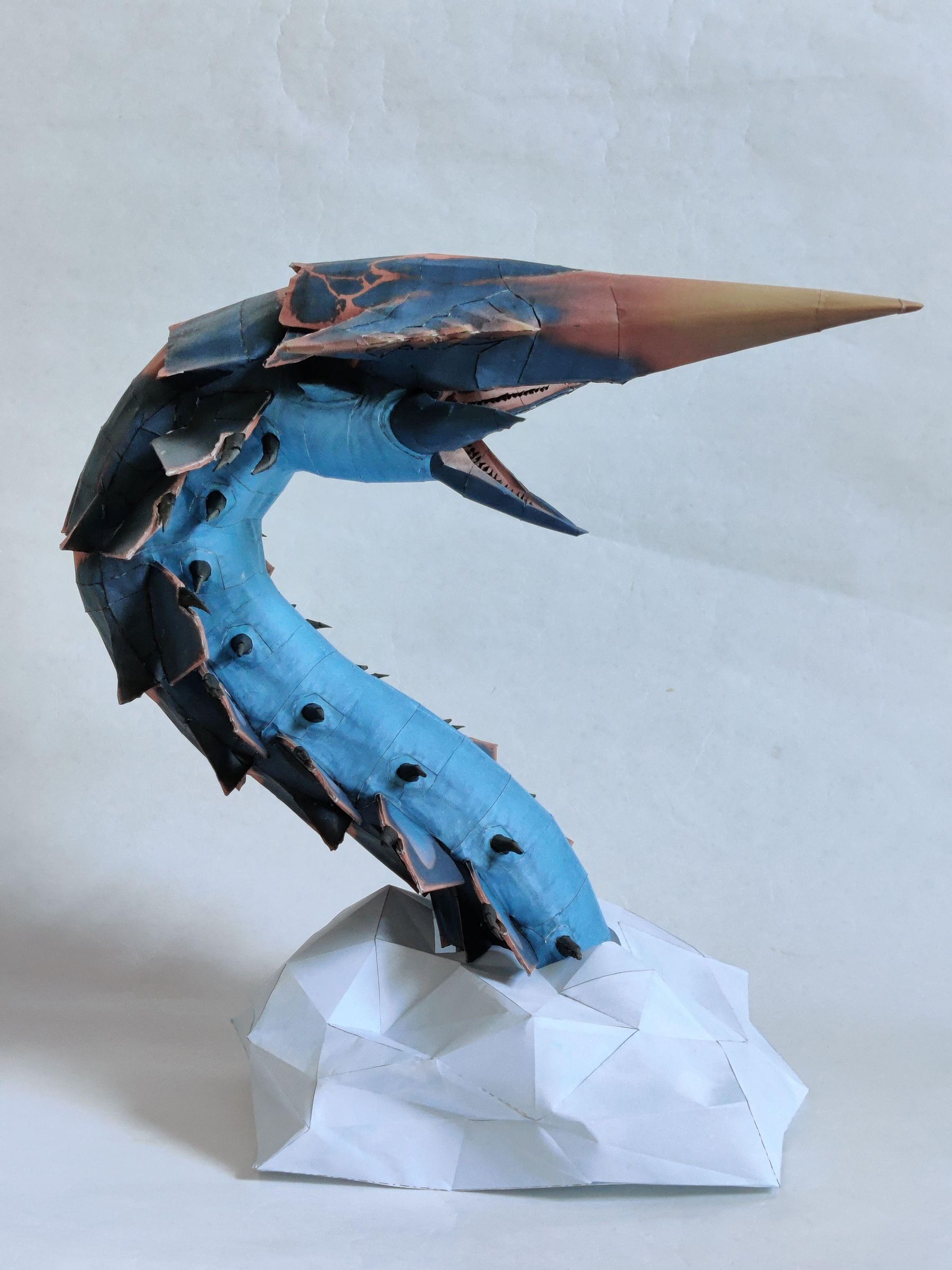 Iceworm Papercraft - Subnautica Below Zero : 8 Steps (with Pictures ...