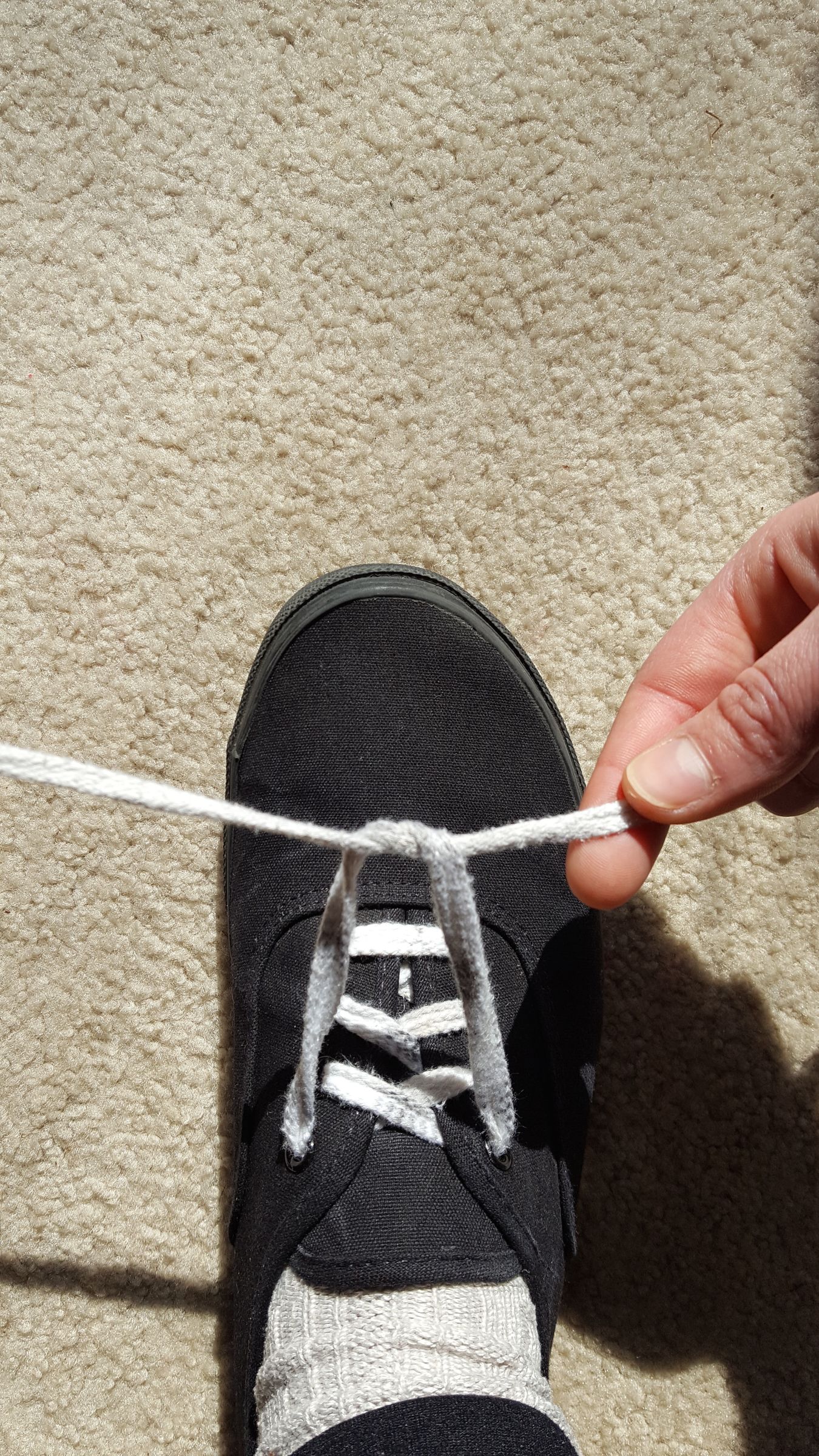 How to Teach Kids to Tie Shoes by Maria Bischel : 14 Steps (with ...