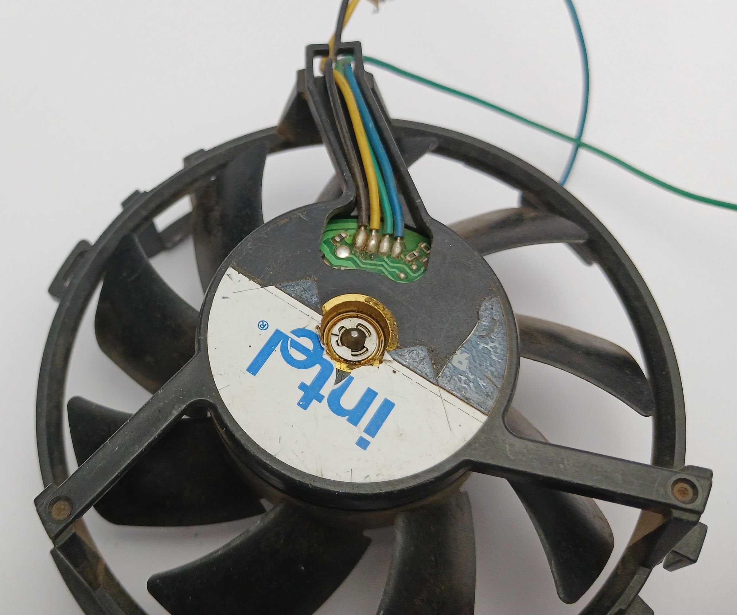 Make Your Own Wooden Propeller USB Desk Fan! : 9 Steps (with Pictures ...