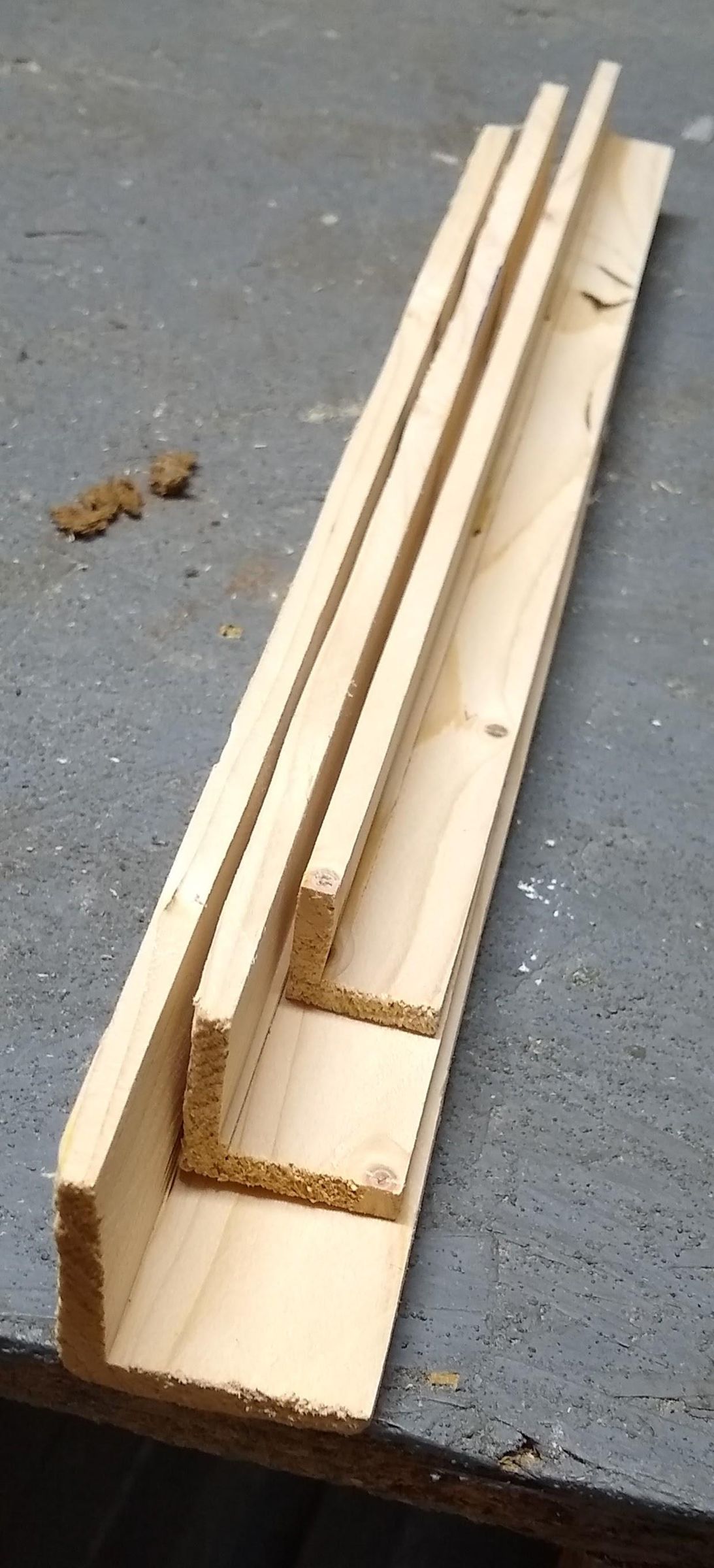 How to Make Outside Corner Molding Trim : 11 Steps - Instructables