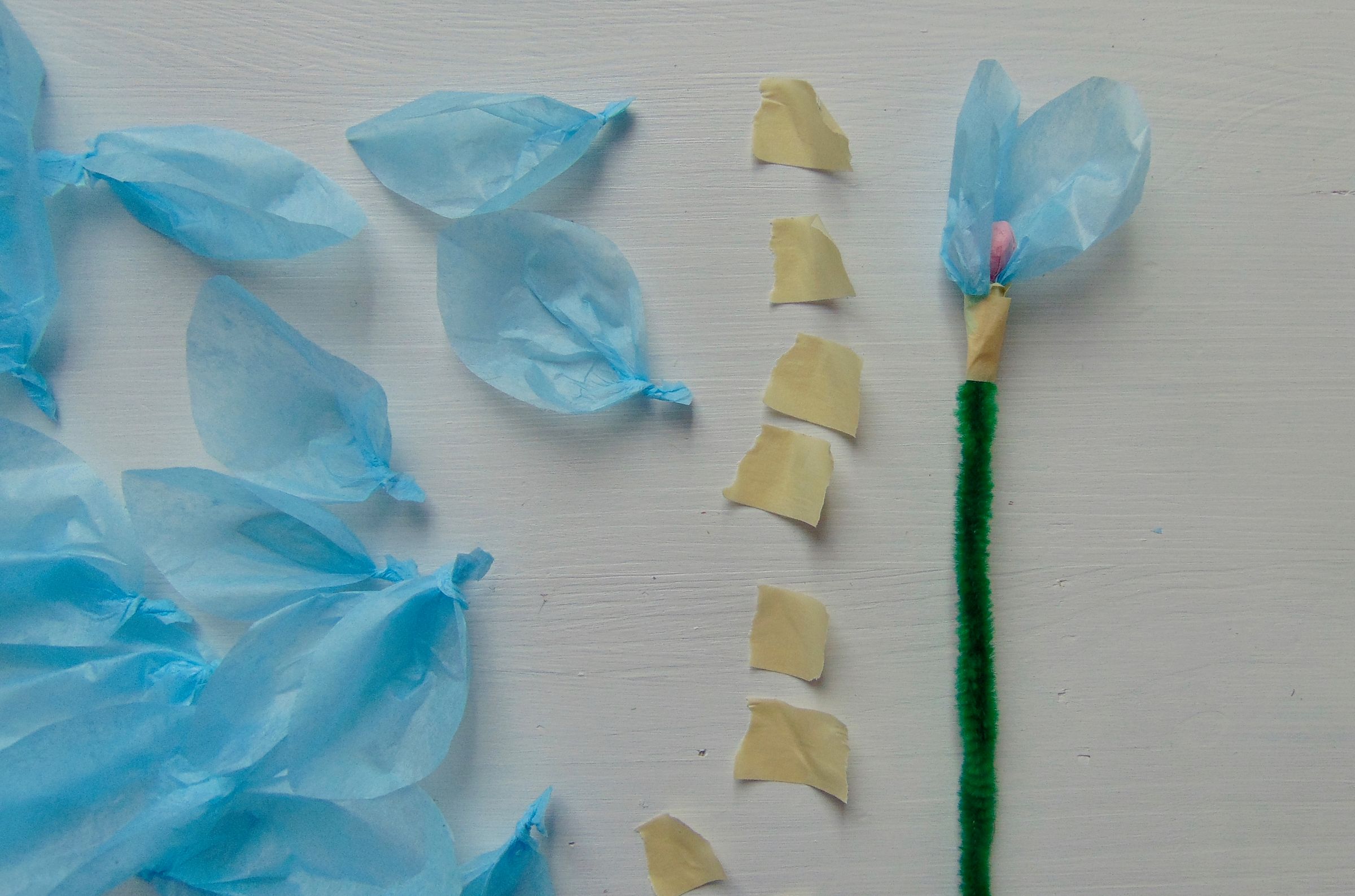Easy Tissue Paper Flower Pen : 6 Steps (with Pictures) - Instructables