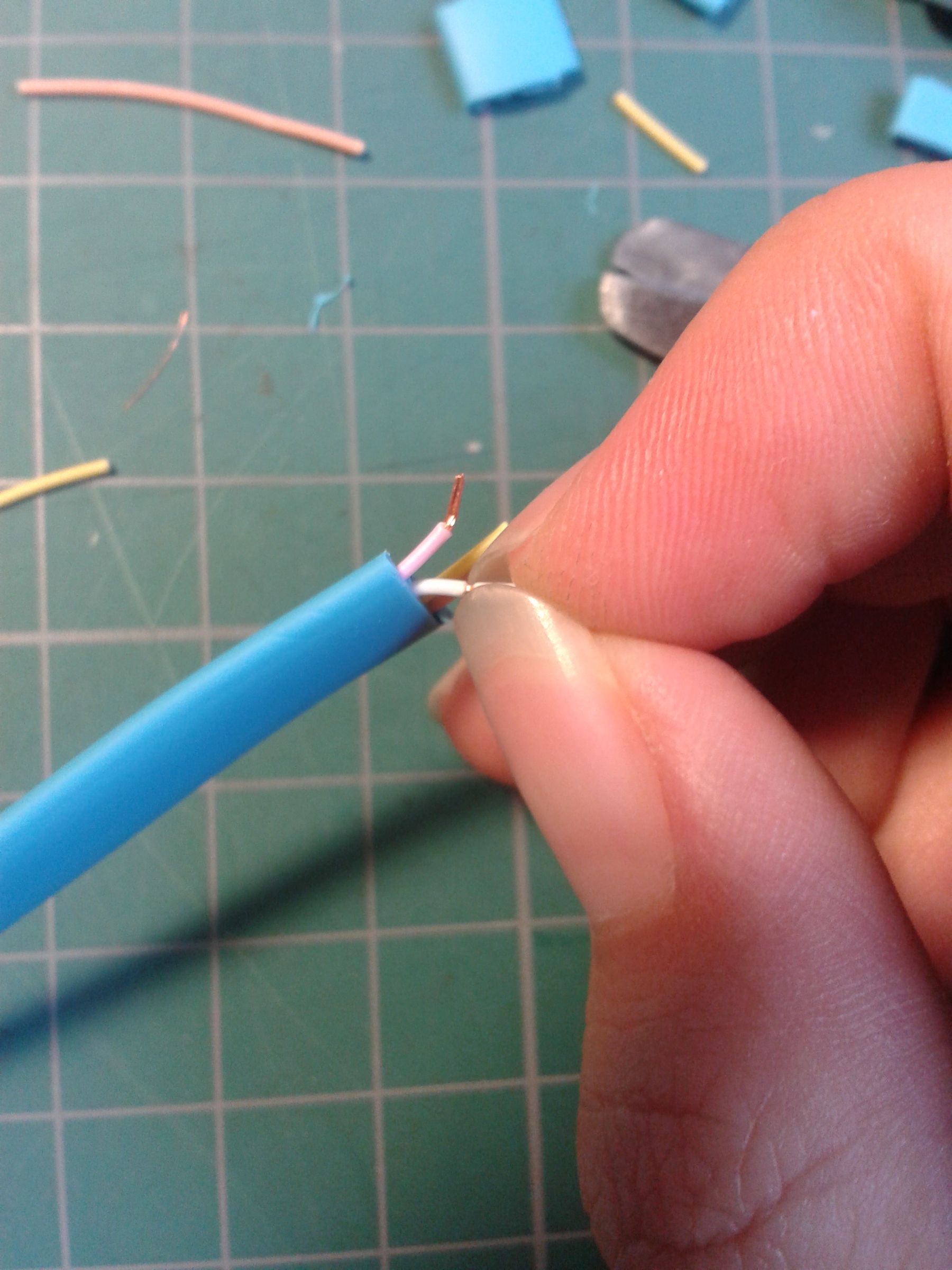 Shorten Your MicroUSB Cable : 11 Steps - Instructables