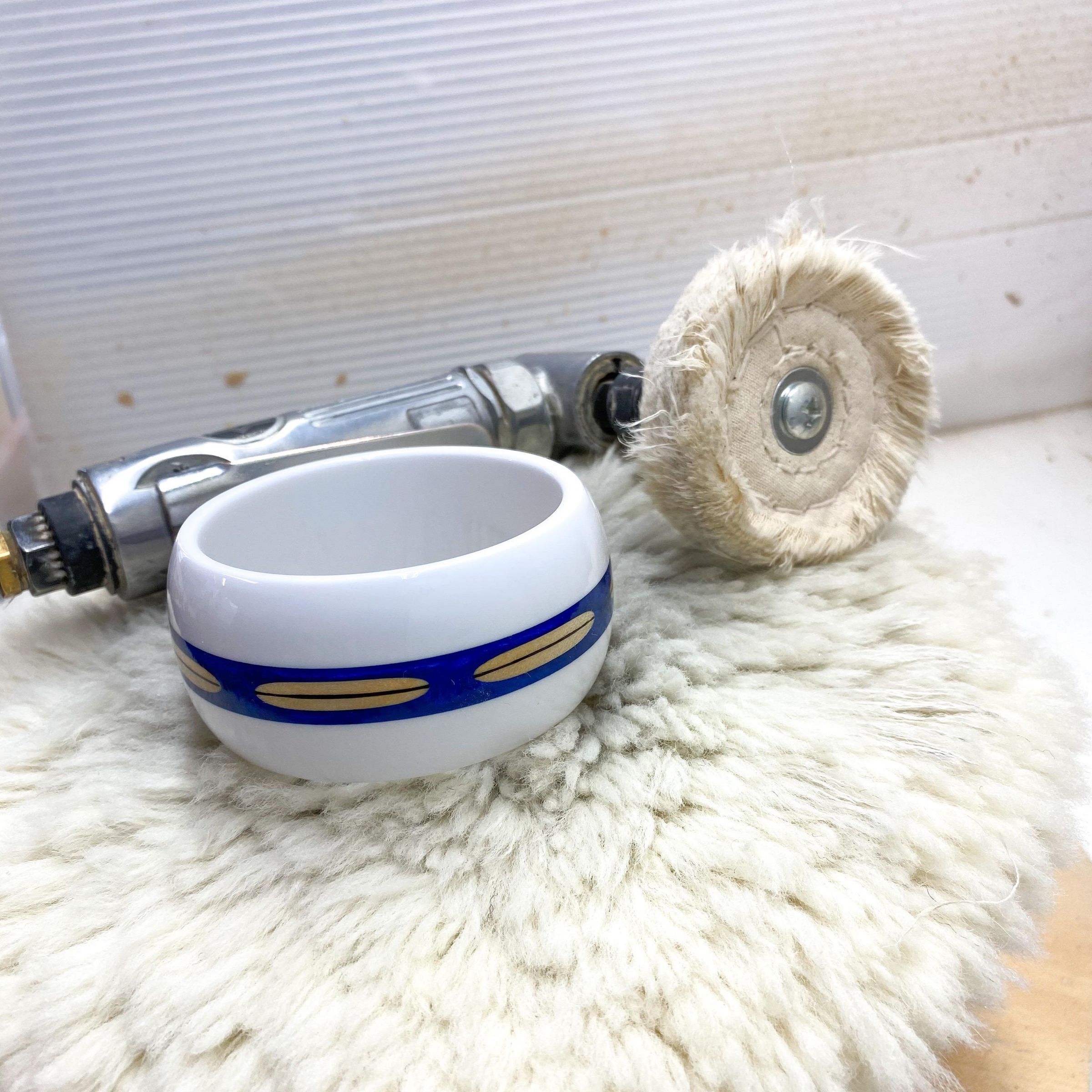 Surfboard Bangle “Surf’s Up” : 9 Steps (with Pictures) - Instructables