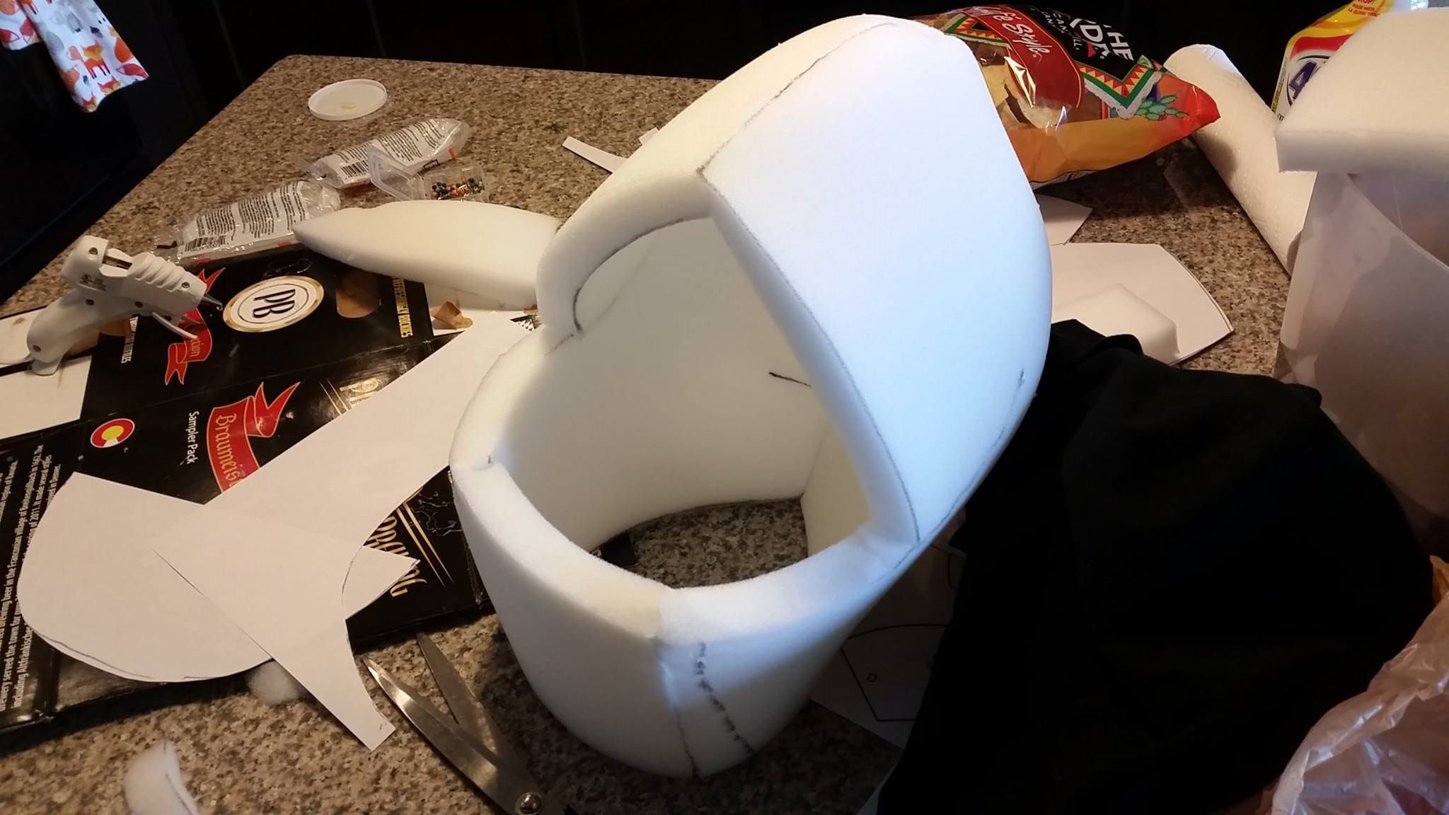 Two-Headed Monster Costume : 8 Steps (with Pictures) - Instructables