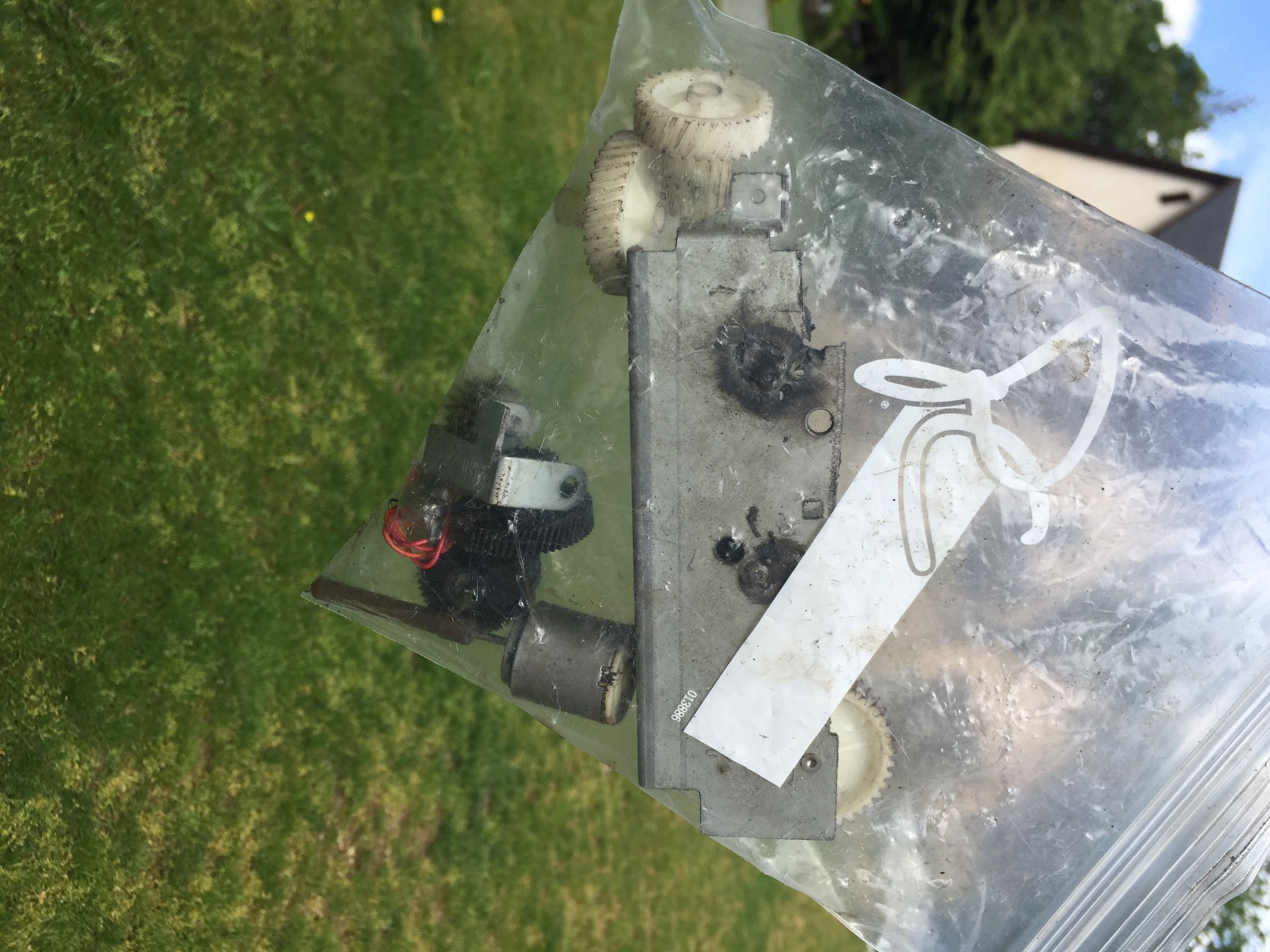 Hand Crank Phone Charger : 4 Steps - Instructables