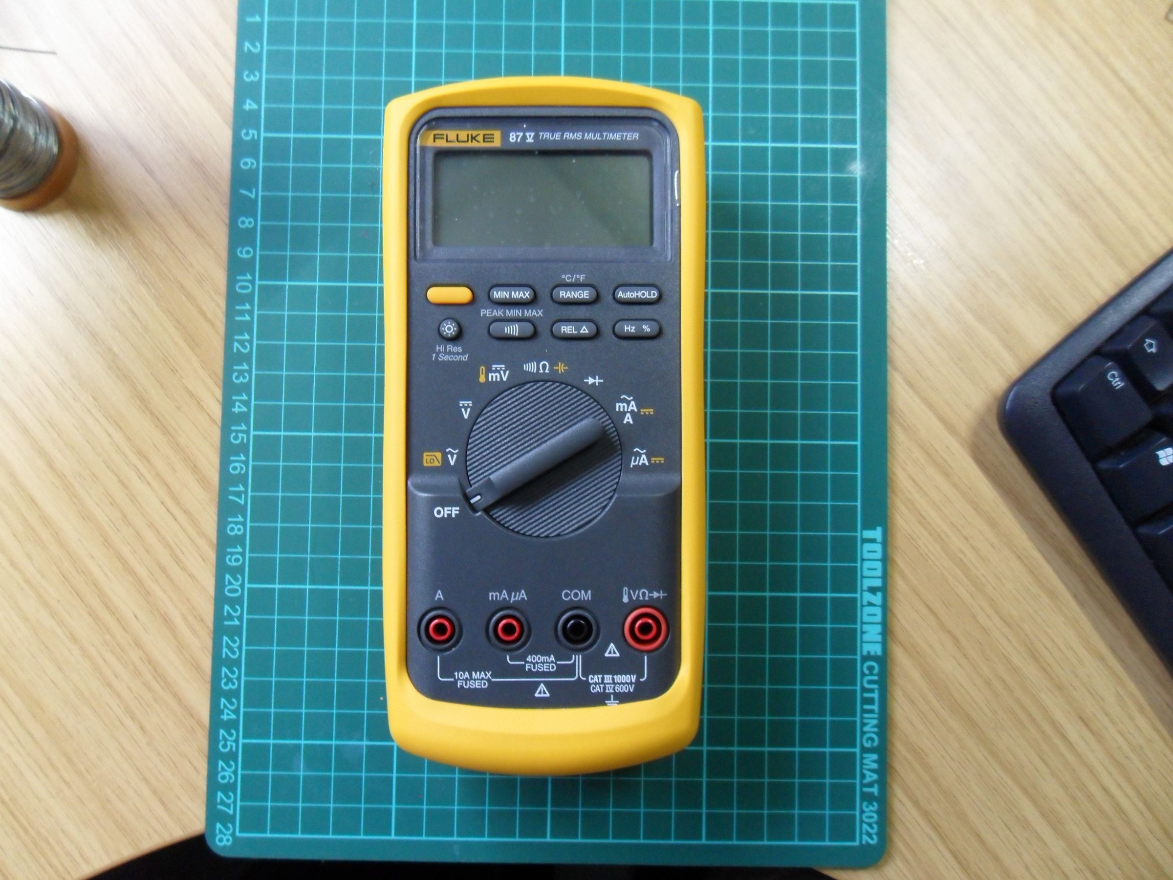 Practical Circuit Construction With Strip Board : 14 Steps (with ...