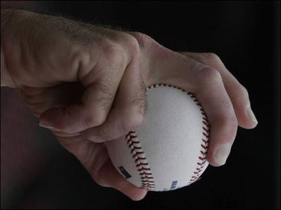 How to Throw a Curveball : 5 Steps - Instructables