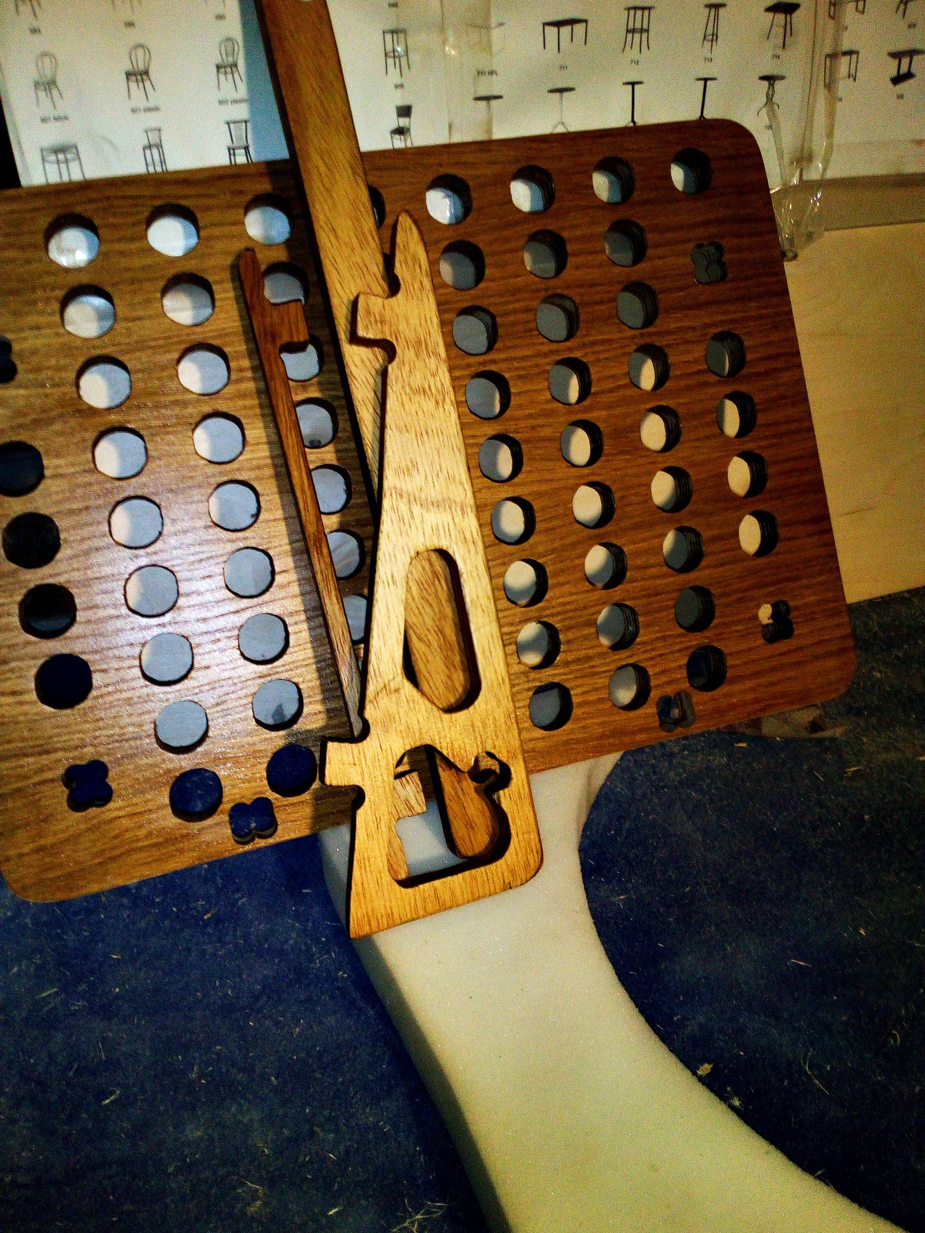 Plywood Laptop Stand : 4 Steps - Instructables