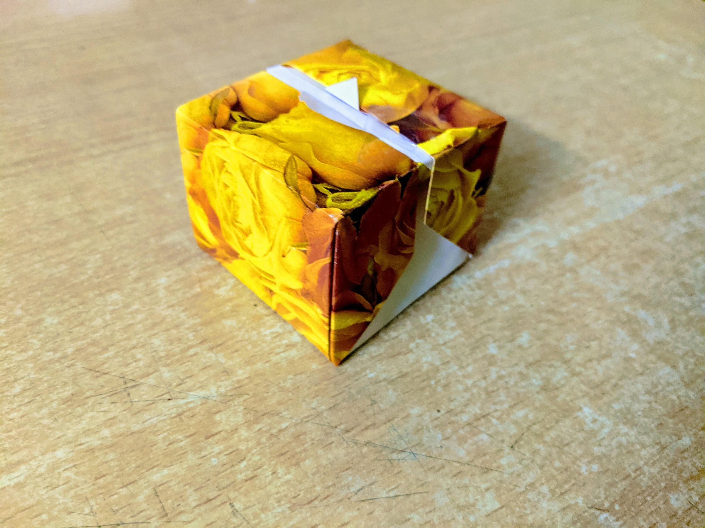 Origami Candy Gift Box : 6 Steps - Instructables