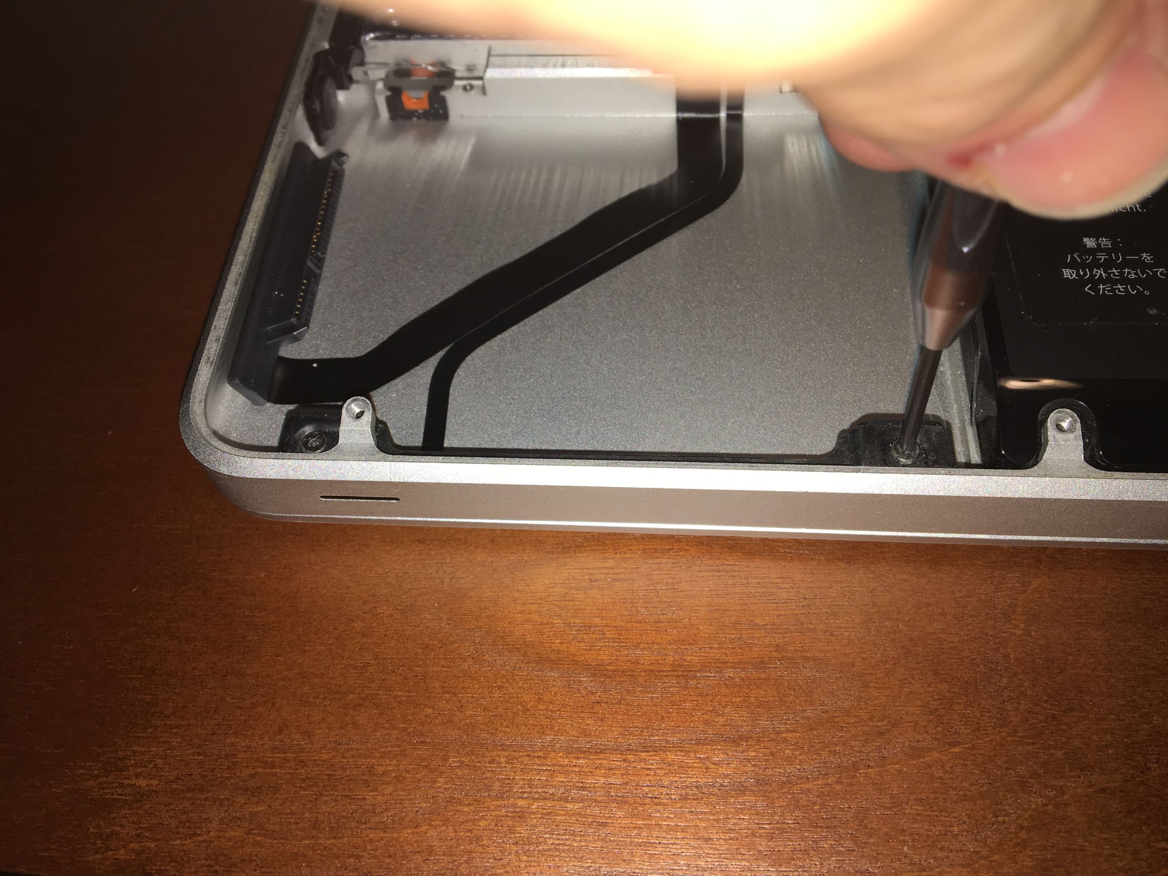 How to Replace HDD/SSD SATA Cable in MacBook Pro : 18 Steps (with ...