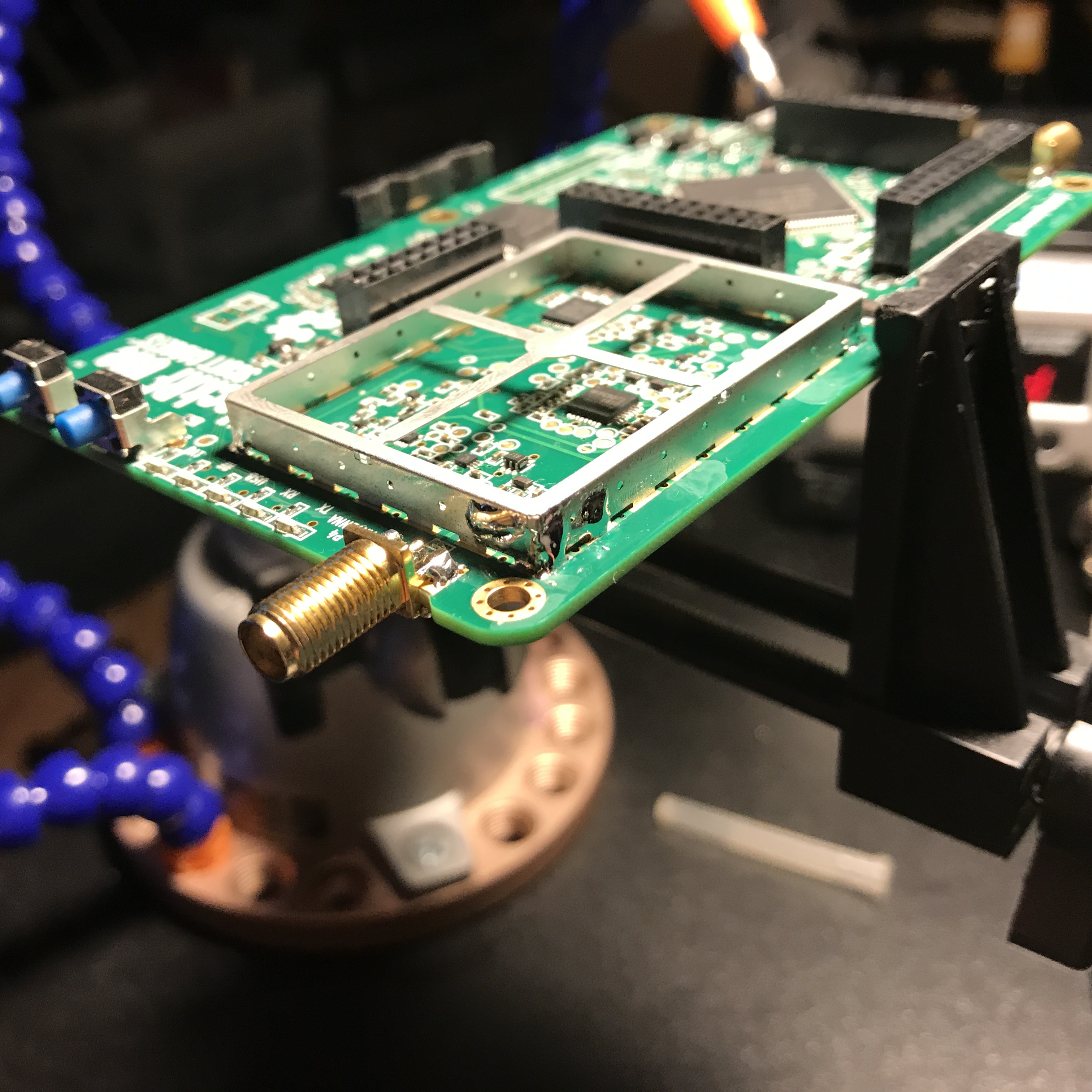 HackRF Shielding Kit Installation : 4 Steps - Instructables