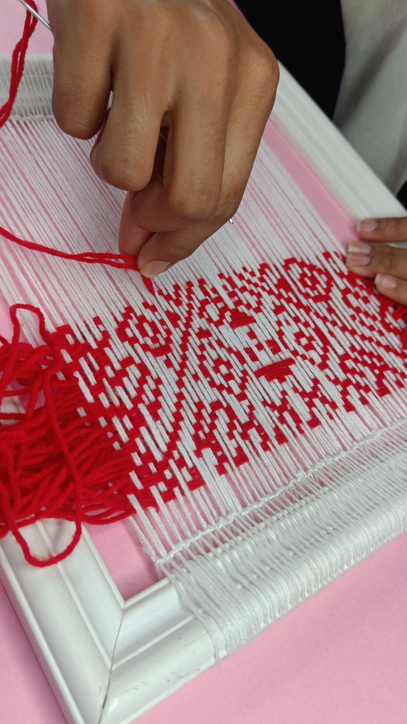 Textured Grid Art - Crafting Wool Patterns on Frames : 8 Steps (with ...