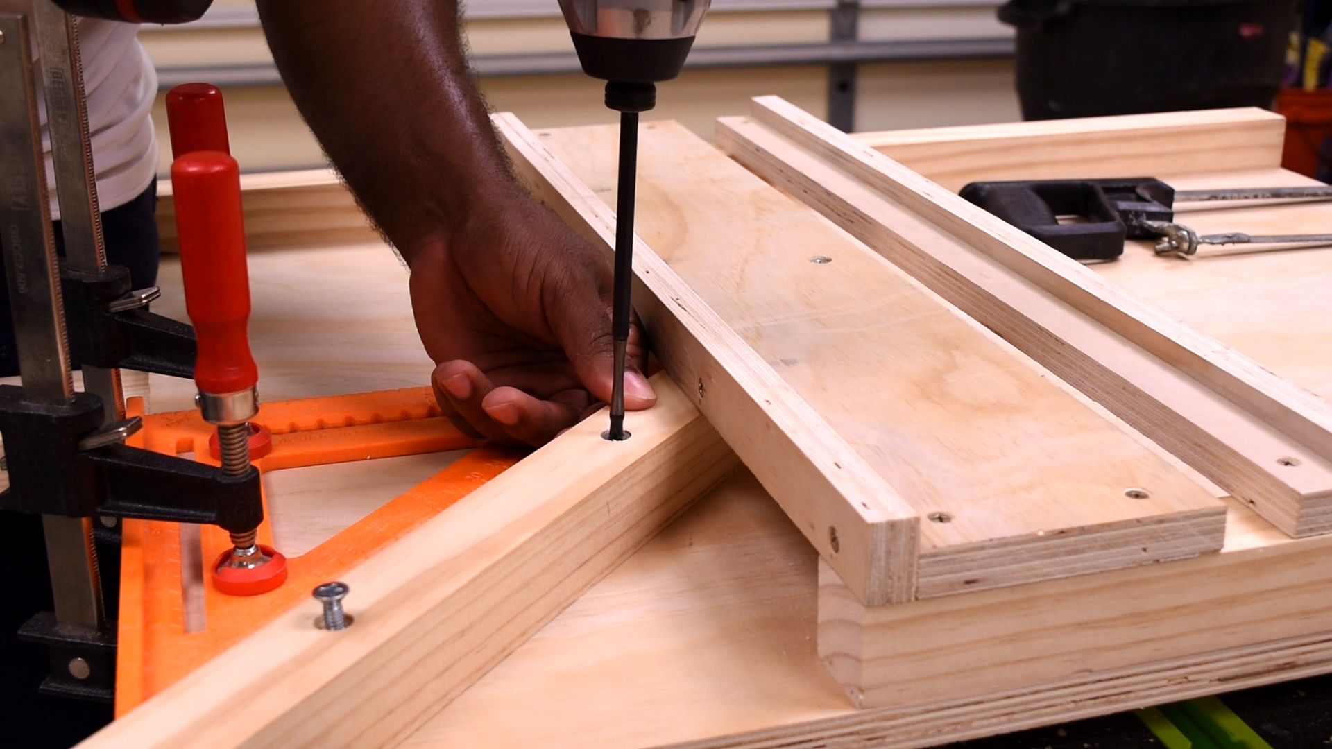MAX CUT 2 Circular Saw Crosscut & Miter Jig : 11 Steps (with Pictures ...