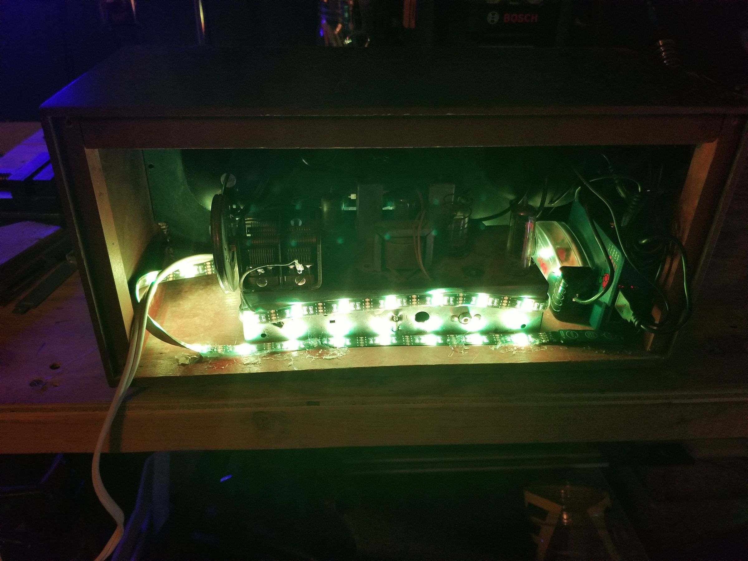 Retro Radio Pi : 9 Steps (with Pictures) - Instructables