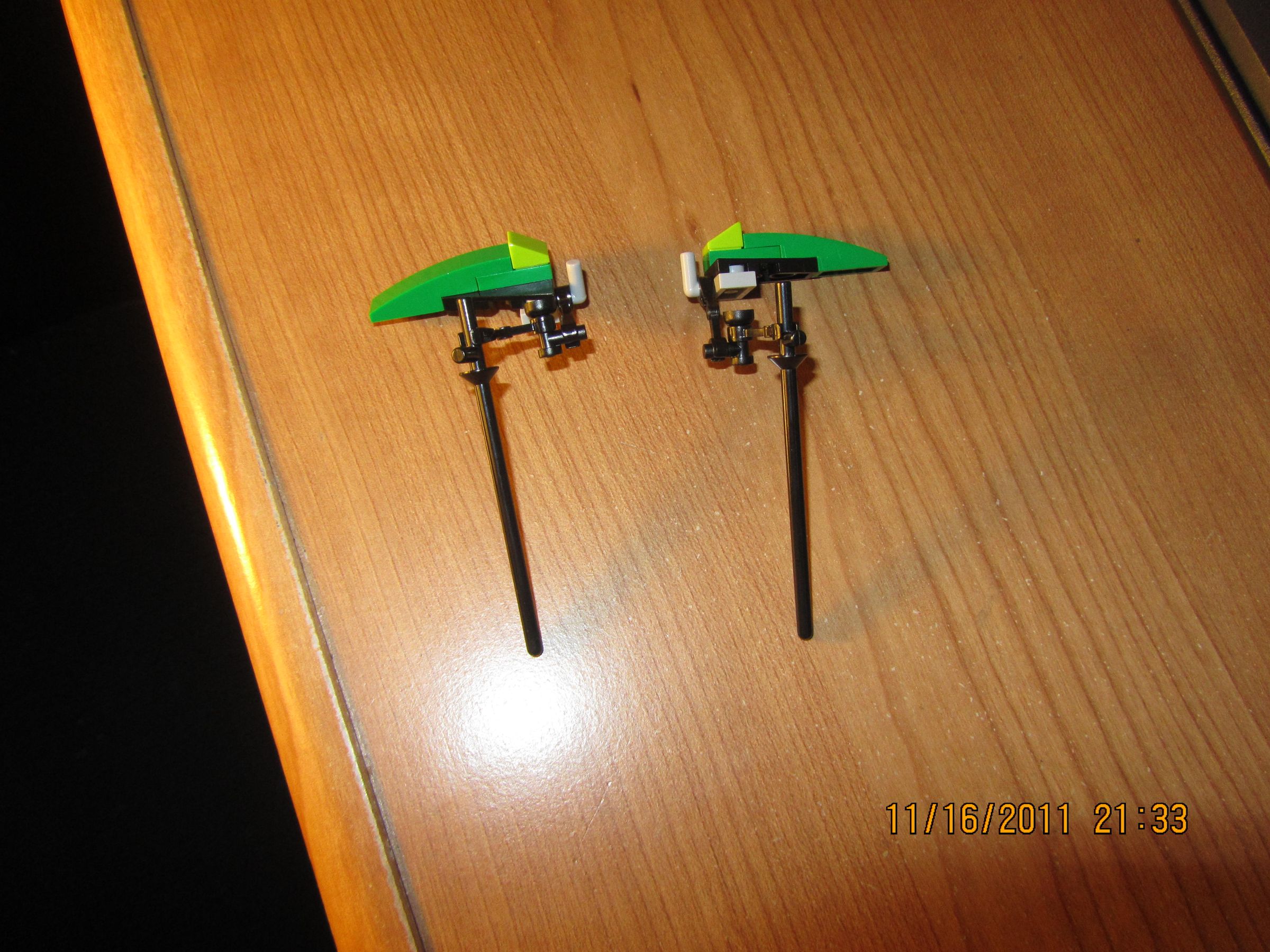 Lego Minifigure Wings : 4 Steps - Instructables