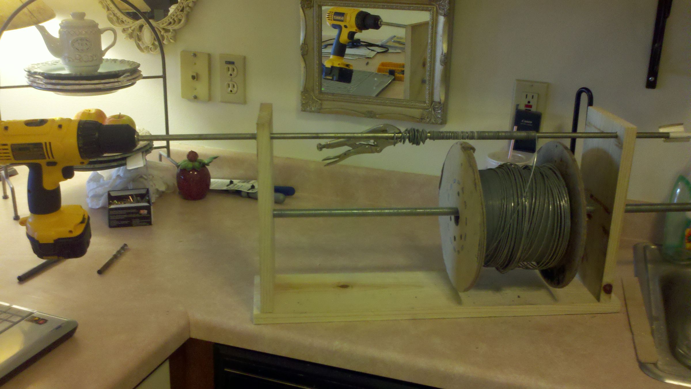 Building a Mandrel for Coiling Wire. (Chainmail) : 6 Steps - Instructables