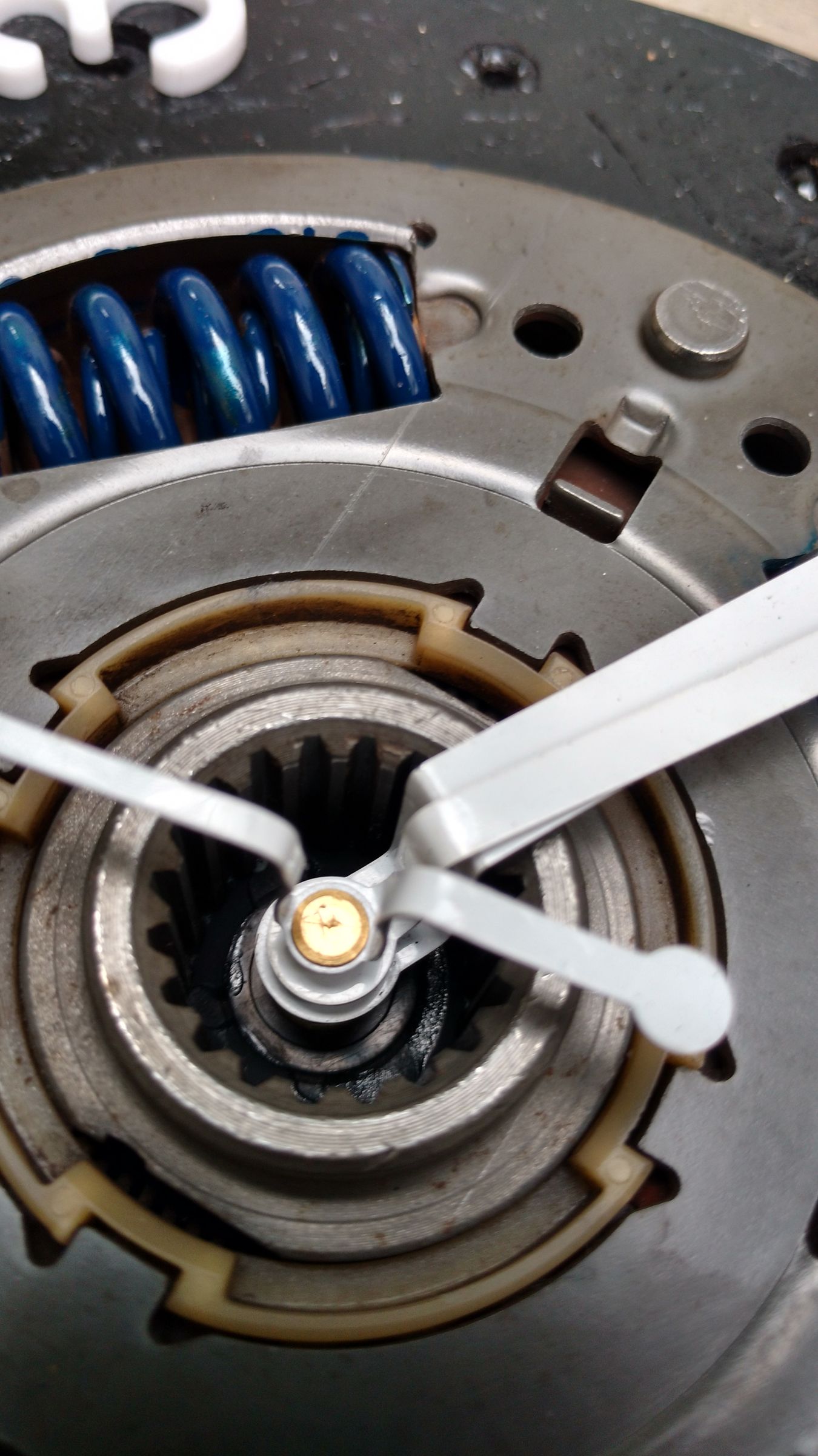 Clutch Plate Clock : 6 Steps (with Pictures) - Instructables