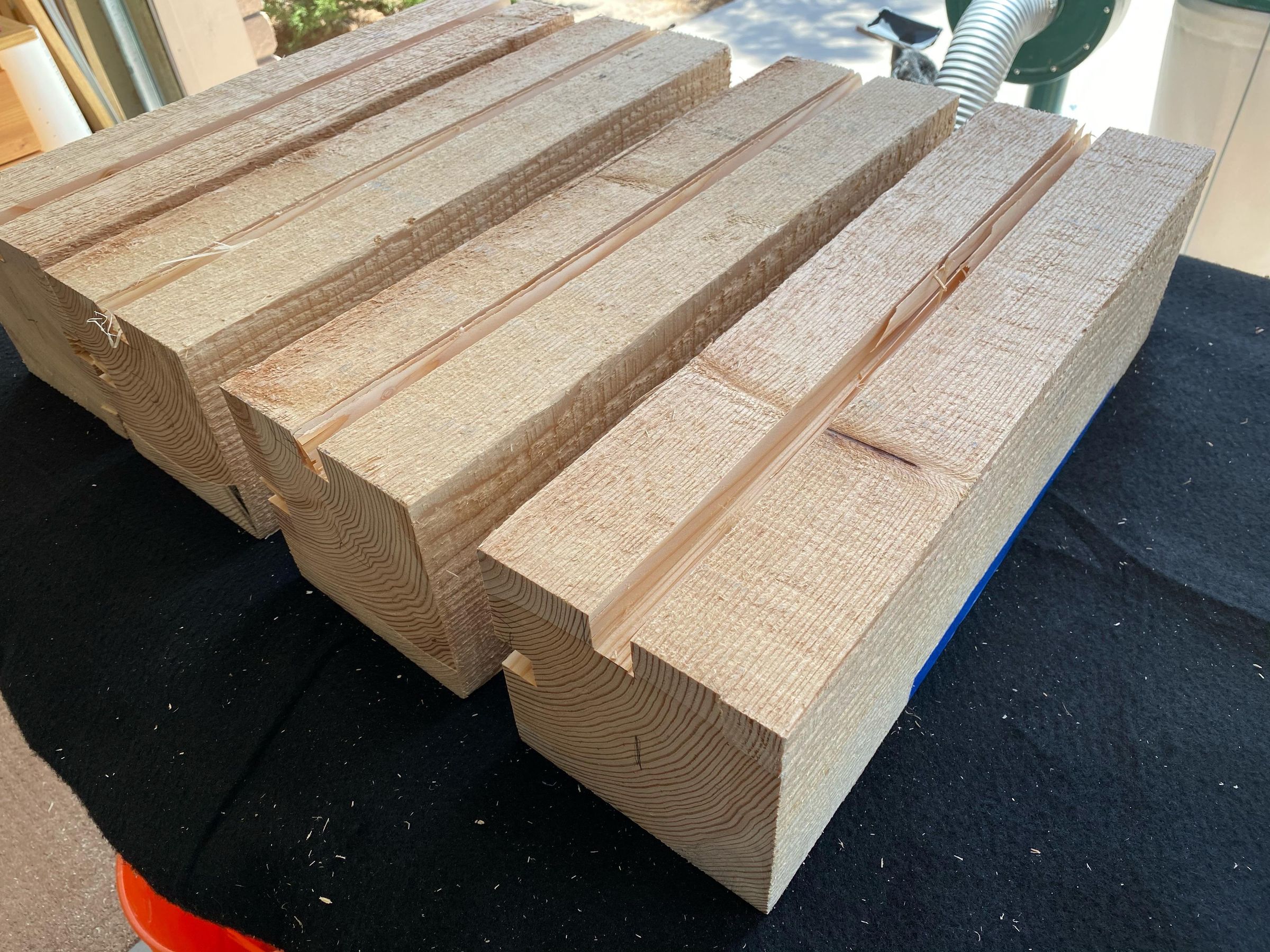 Backenzahn - a Small Side Table, Stool, or Plant Stand : 5 Steps (with ...