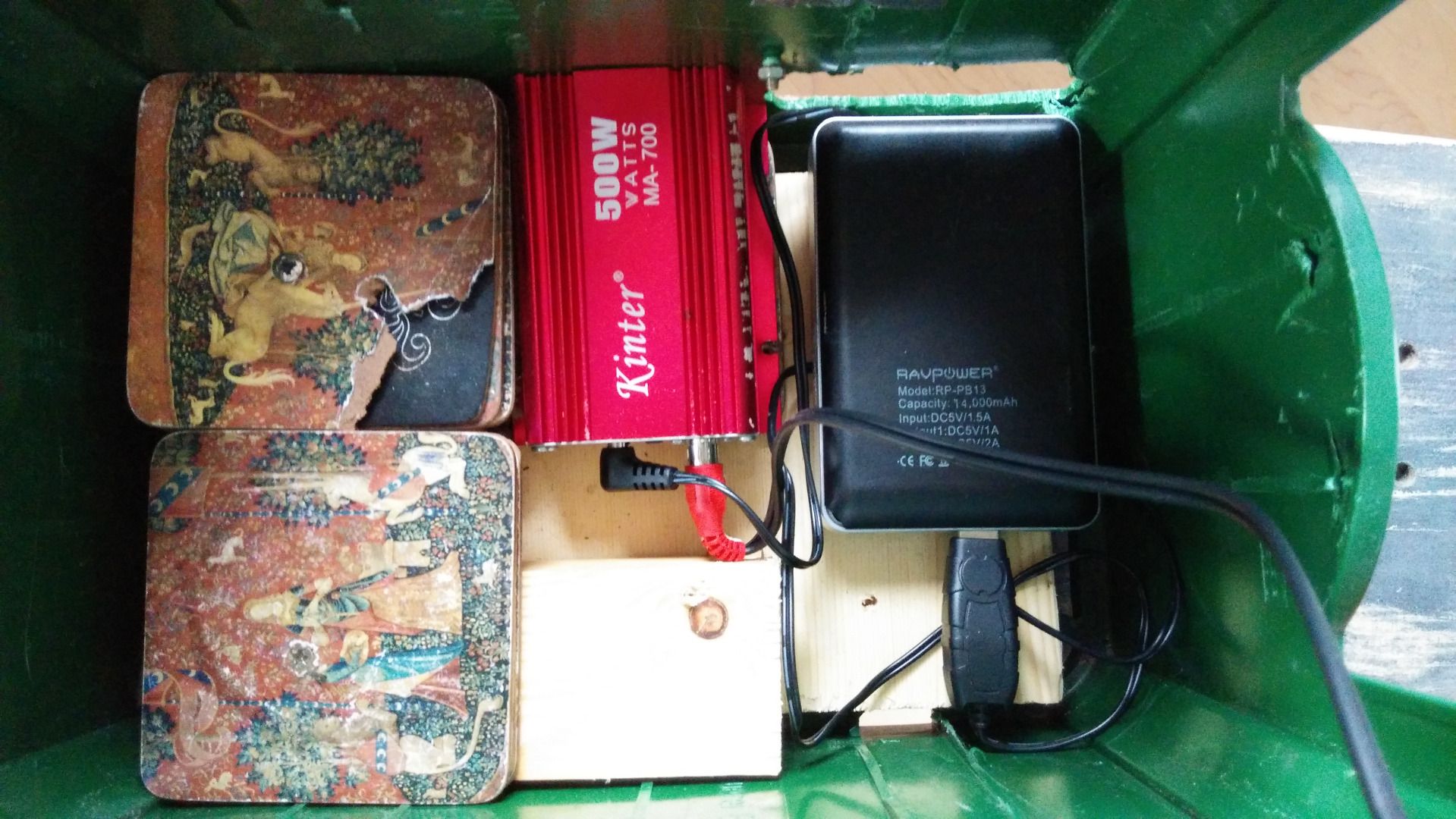 Beer Crate Boombox : 7 Steps (with Pictures) - Instructables