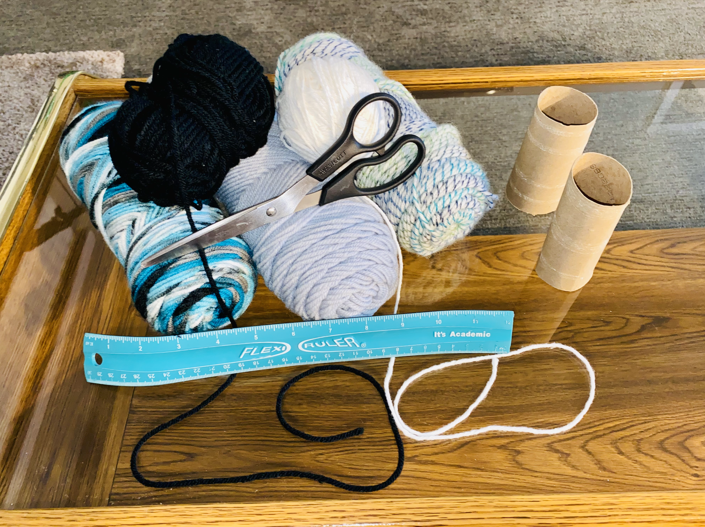 Mini DIY Yarn Hats! : 6 Steps - Instructables