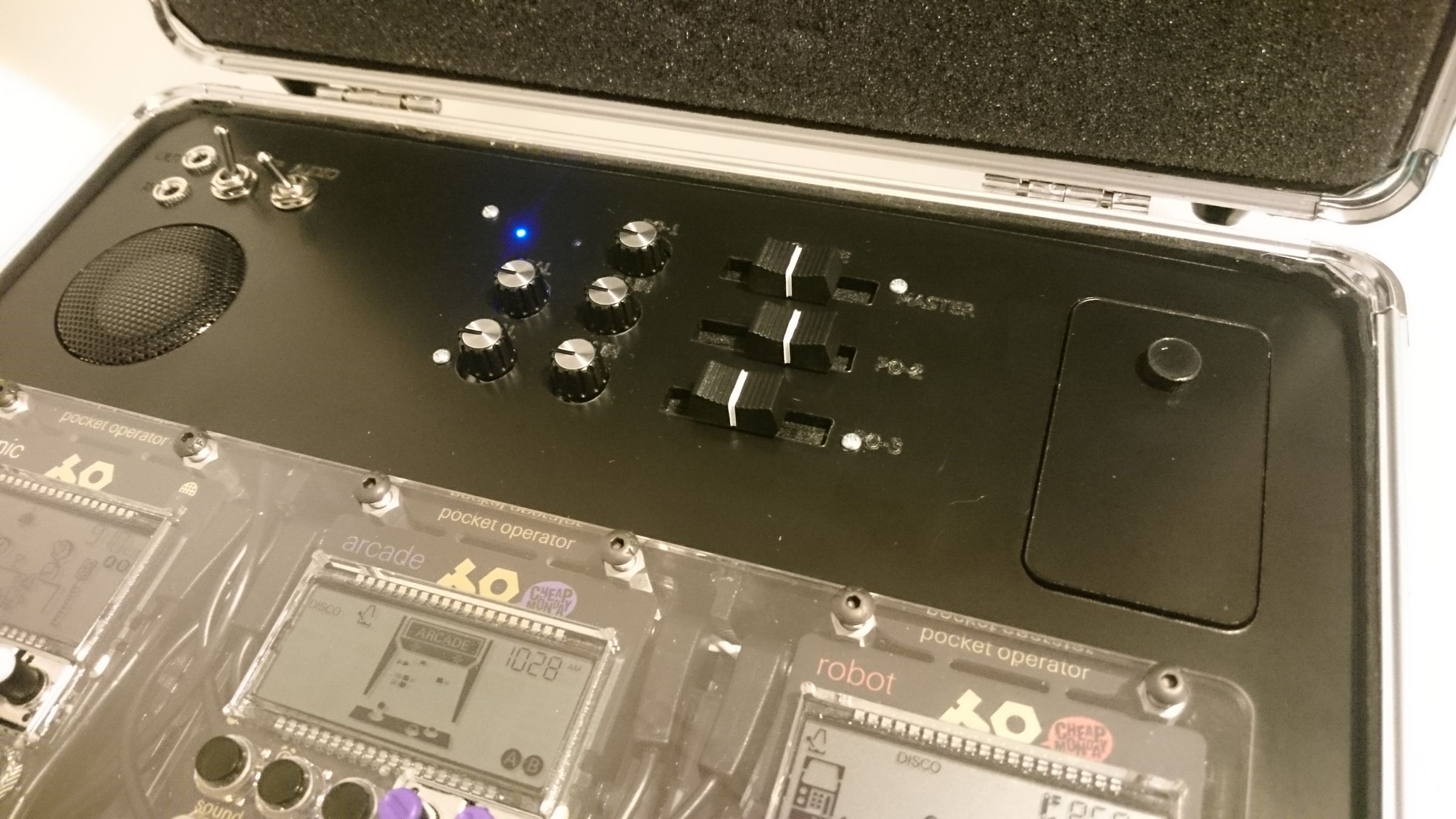 Pocket Synth Briefcase V2 : 7 Steps (with Pictures) - Instructables