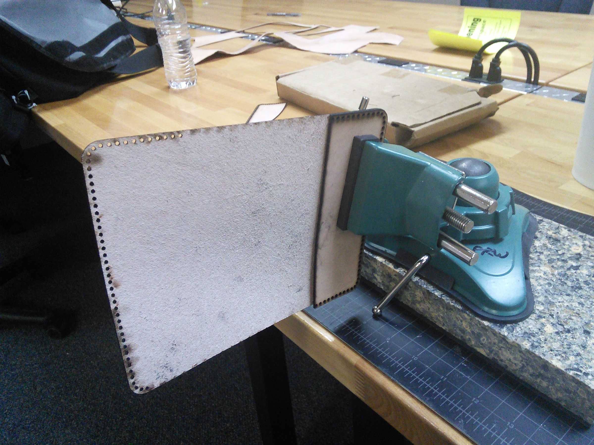 Simple Leather Case for Field Notes : 4 Steps - Instructables