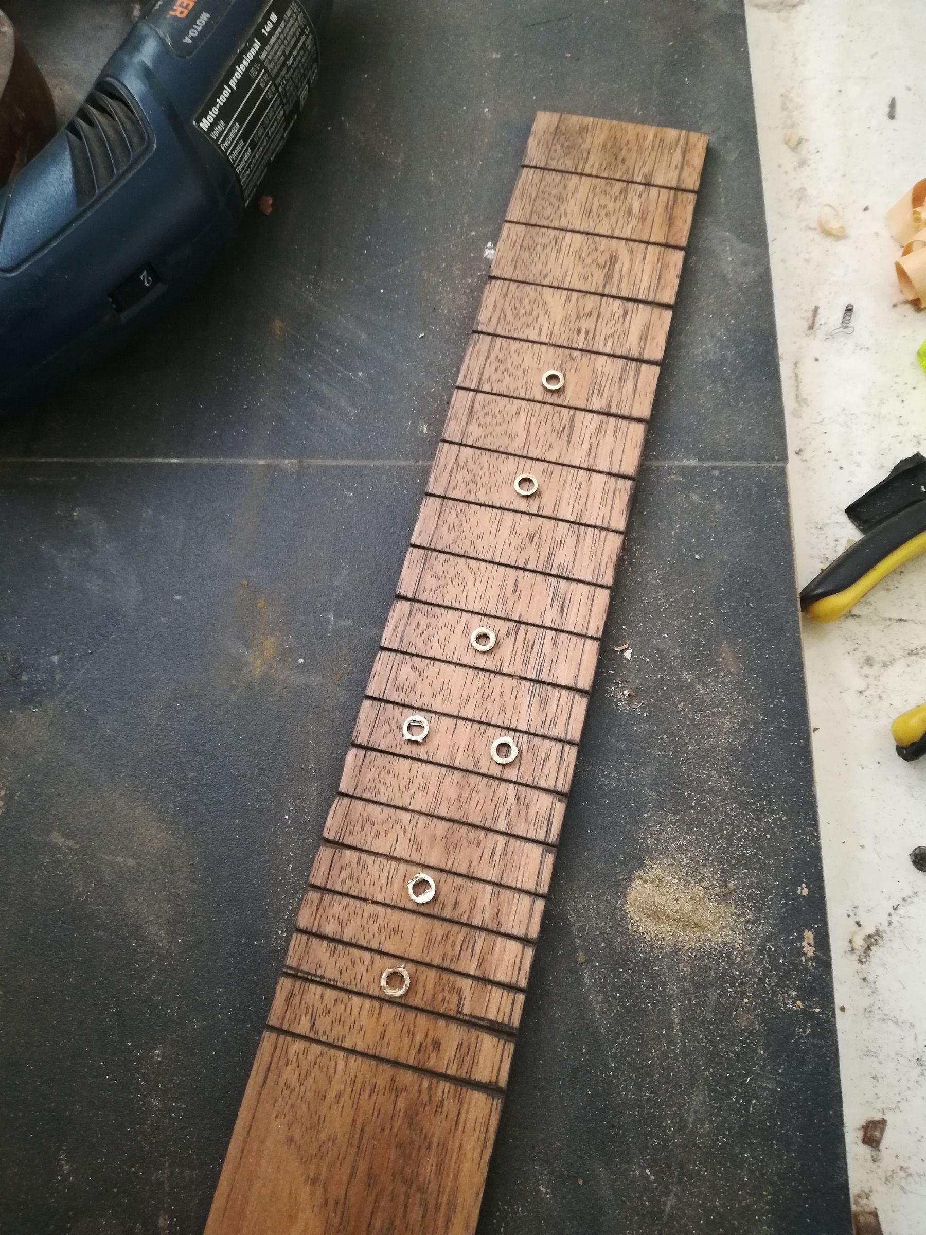 Tenor Ukelele : 30 Steps (with Pictures) - Instructables