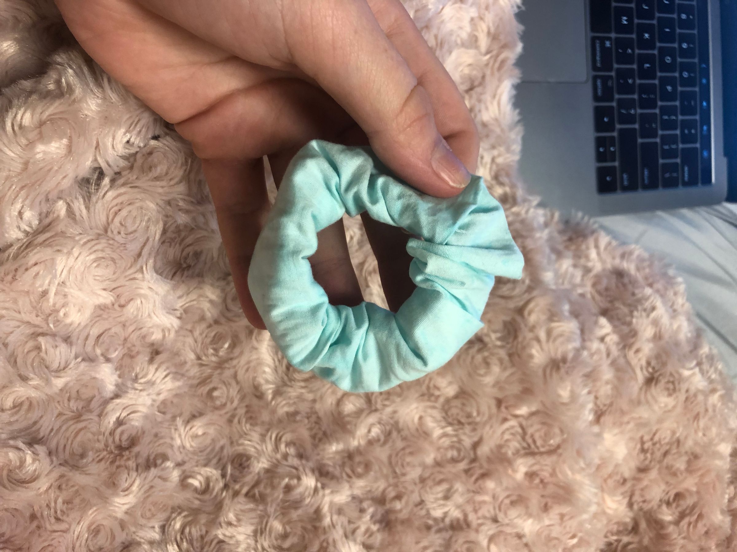 How to Make a Scrunchie : 8 Steps - Instructables