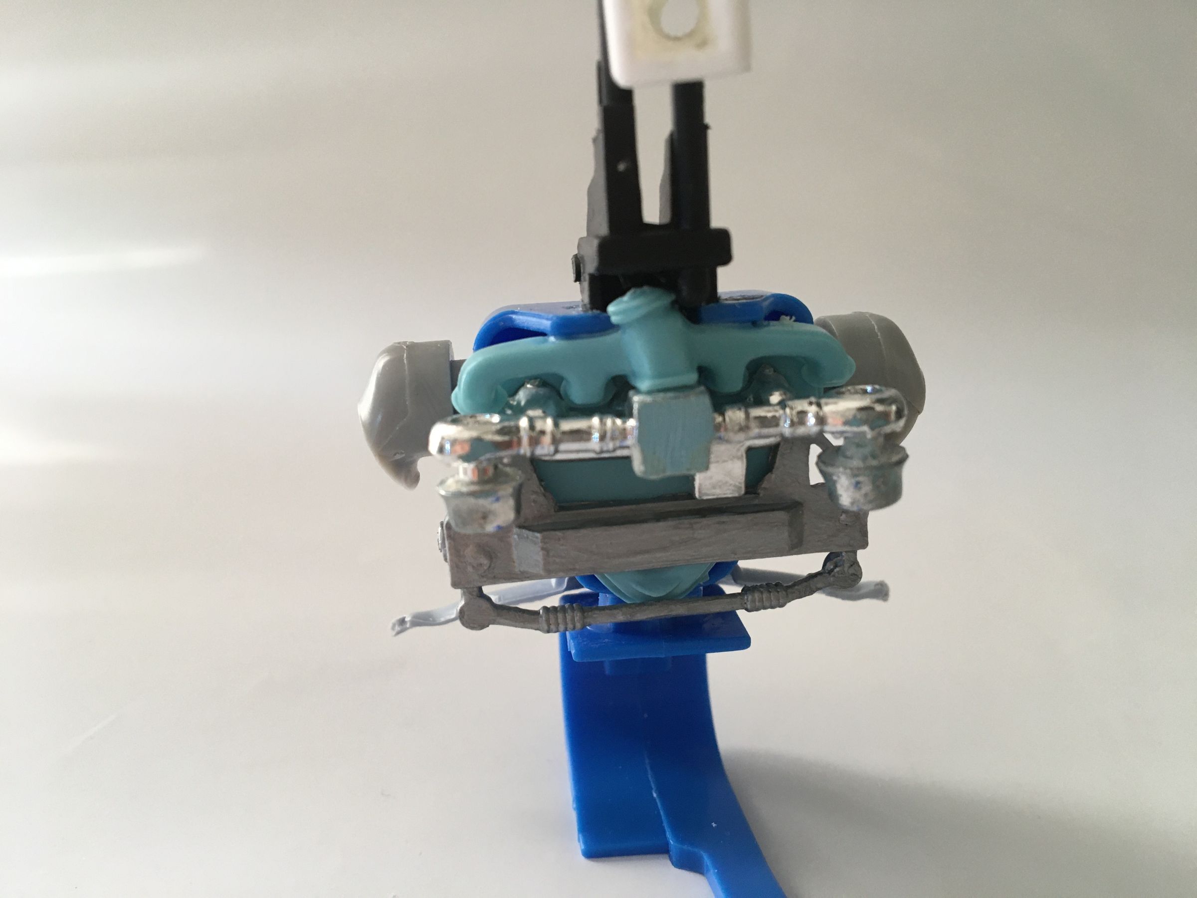 Kitbashing a Tabletop Model Robot : 5 Steps (with Pictures) - Instructables