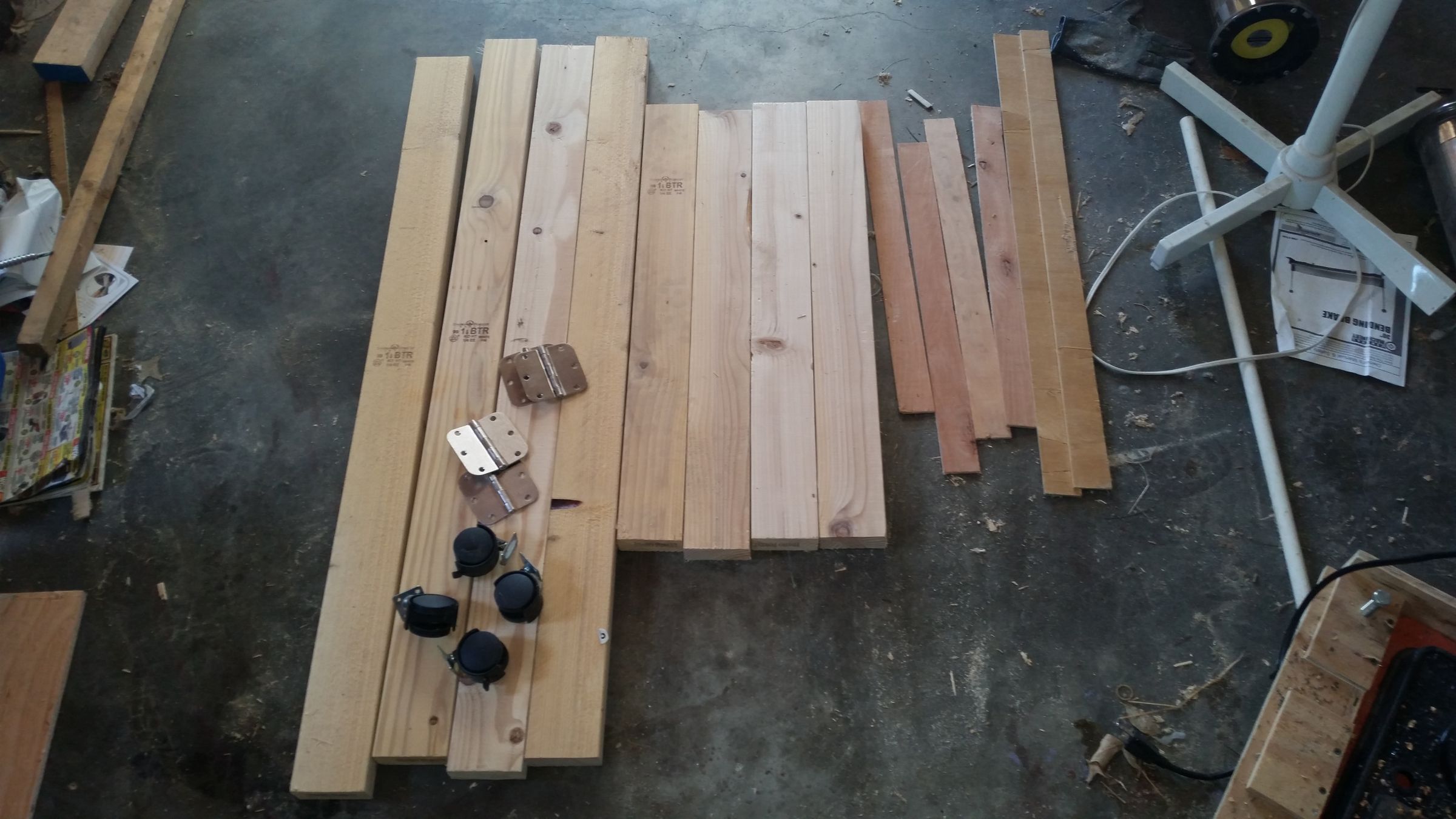 Long Handled Swinging Tool Rack : 7 Steps (with Pictures) - Instructables