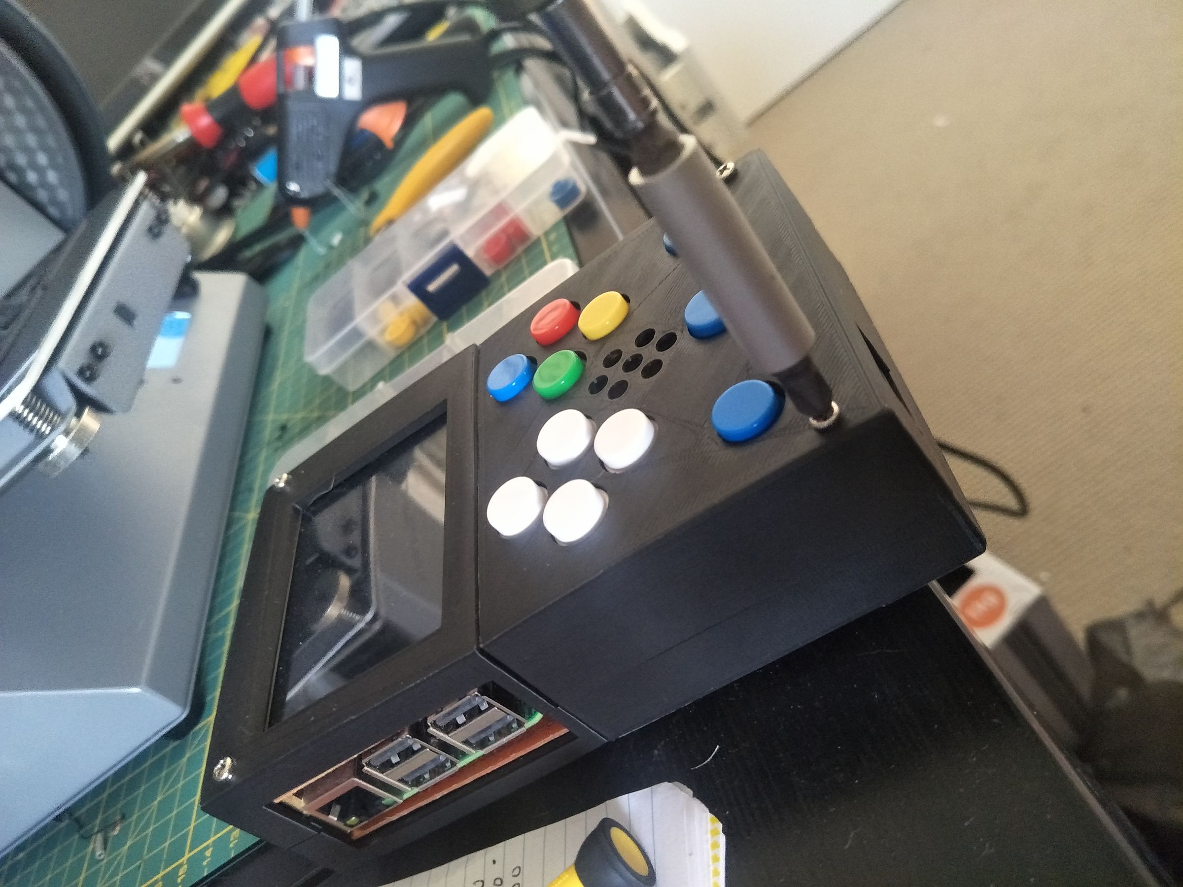 Homemade Handheld Console : 12 Steps (with Pictures) - Instructables