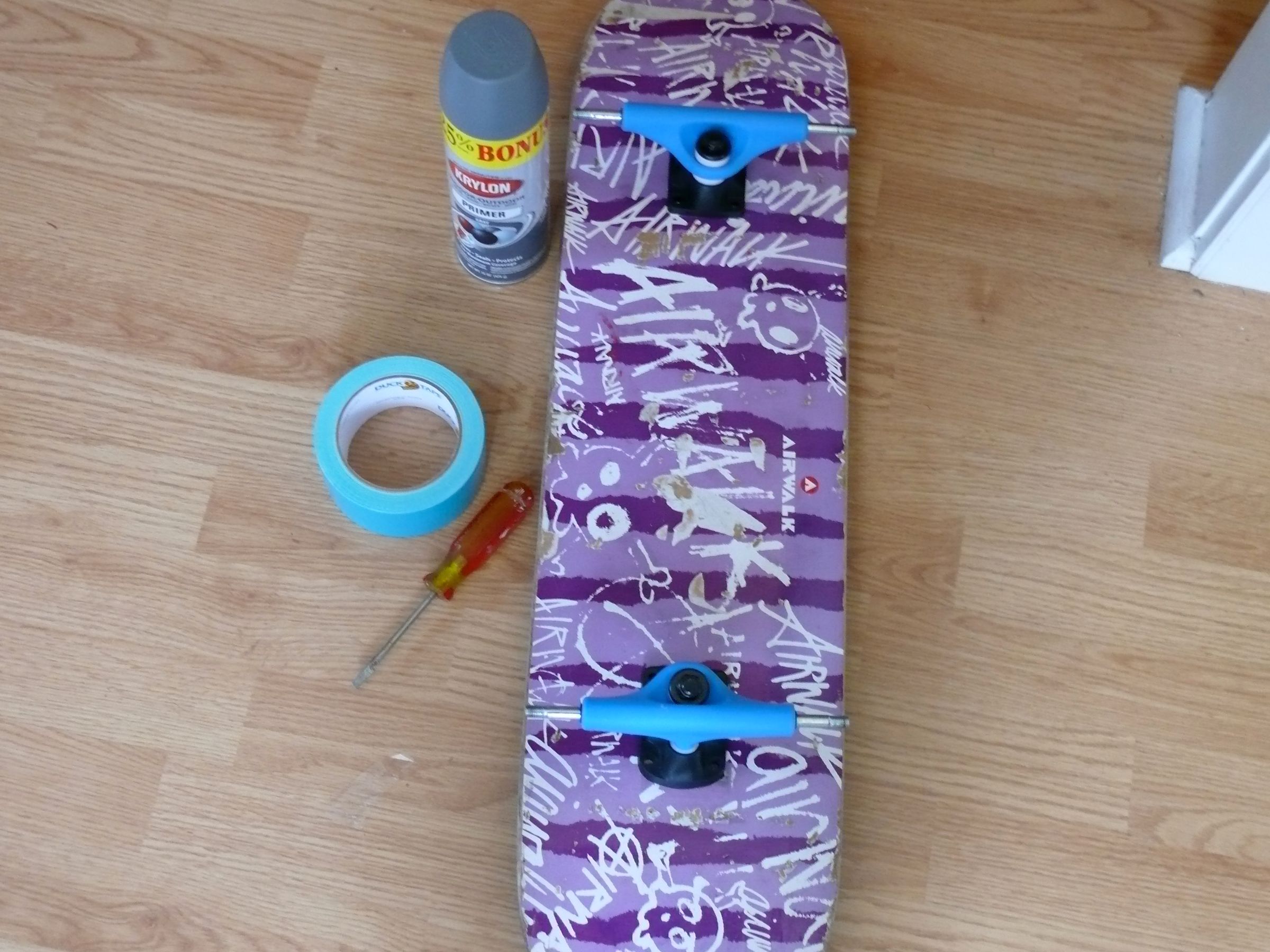 How to Customize Your Old Skateboard : 6 Steps - Instructables