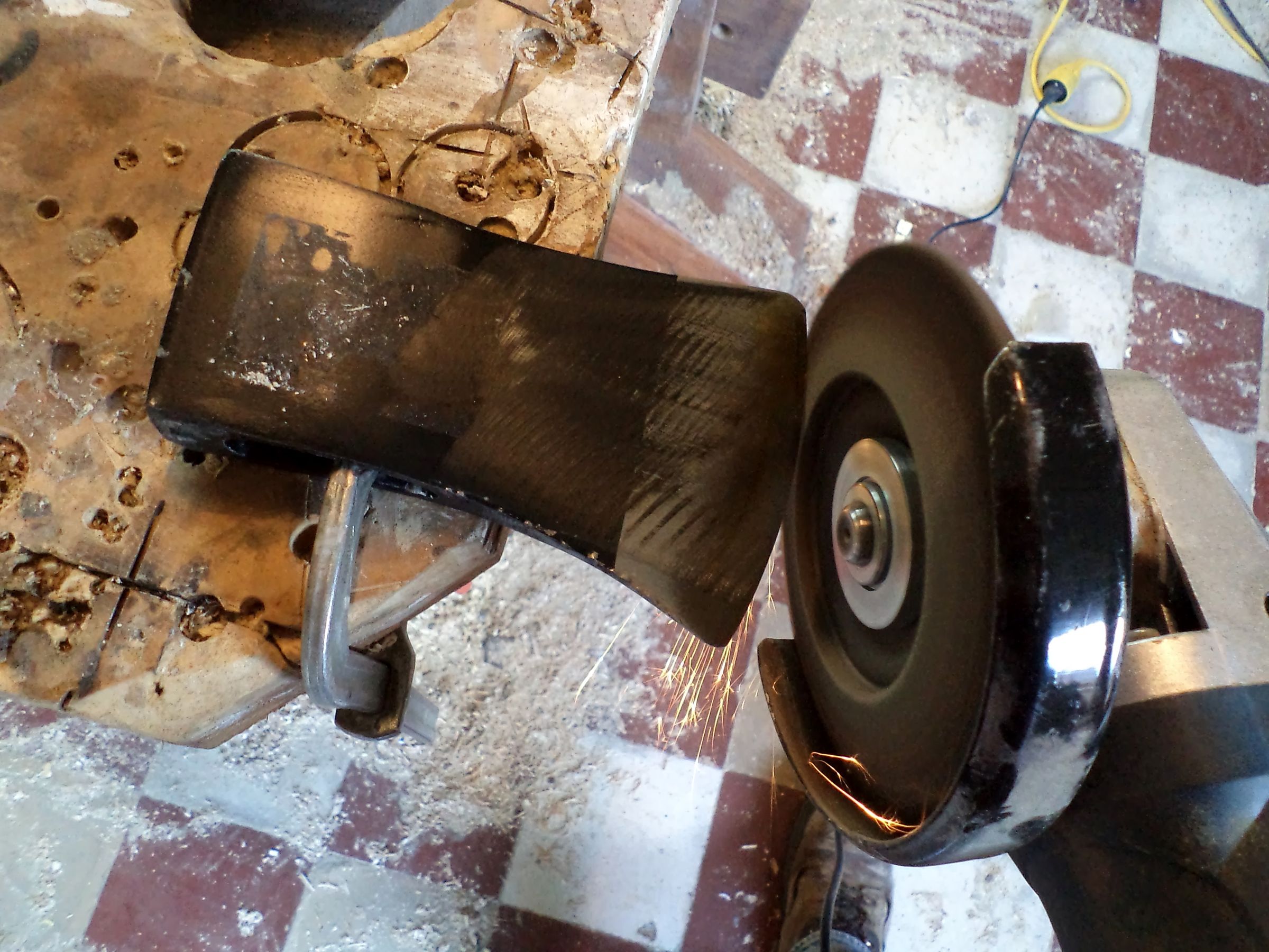 The Real Axe for Men : 8 Steps (with Pictures) - Instructables