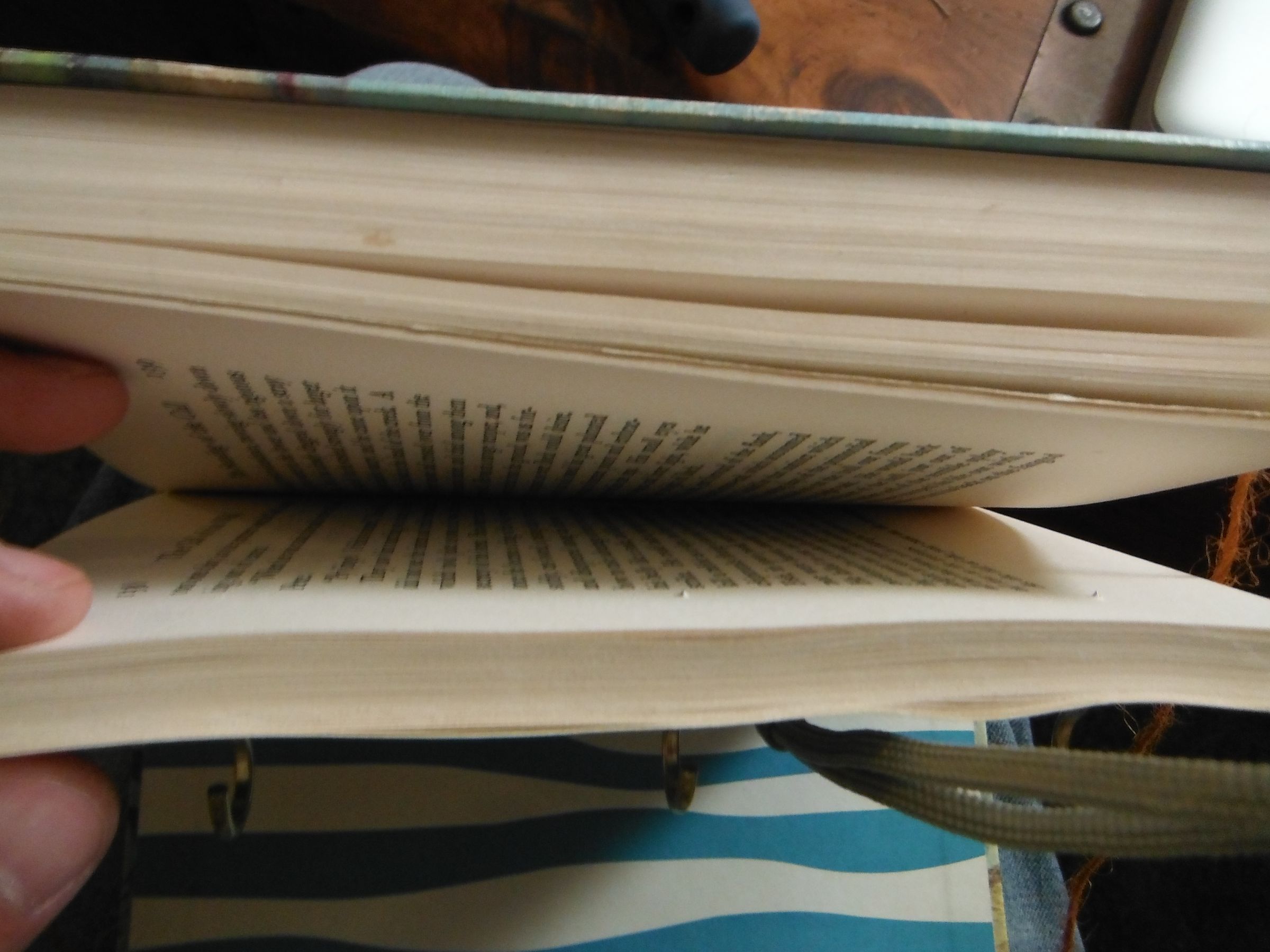 Make a "Book" Shelf : 4 Steps (with Pictures) - Instructables