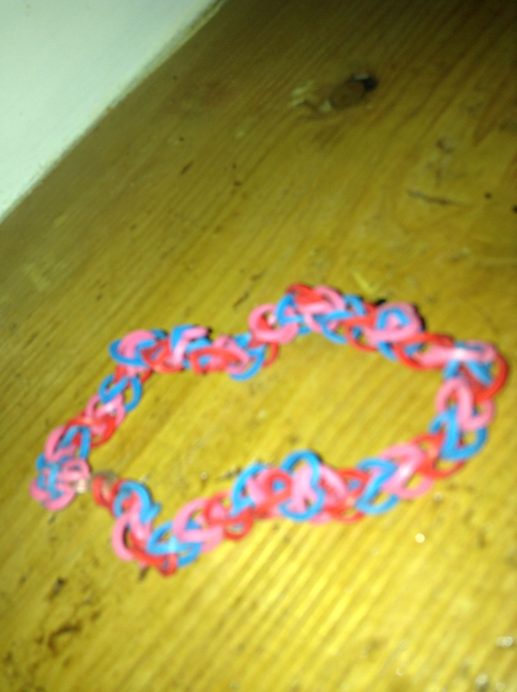 Loom Bands : 4 Steps - Instructables