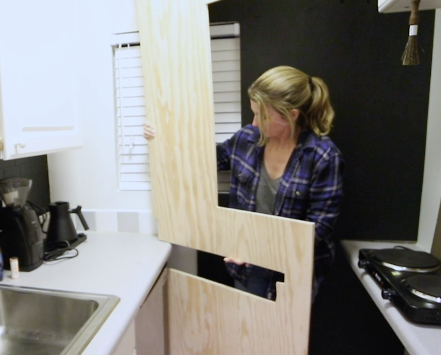 How to Make a Removable Accent Wall With Plywood : 10 Steps (with ...